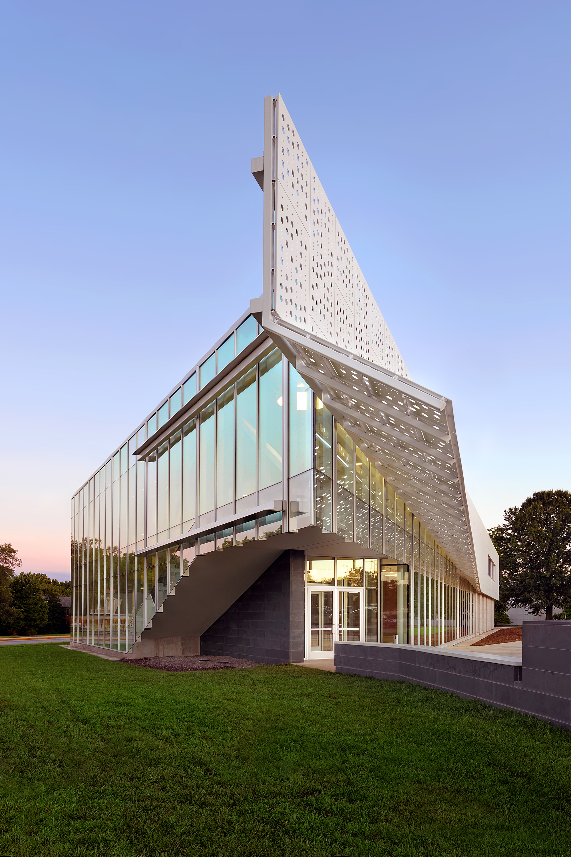 Gallery of Davis-Harrington Welcome Center / Dake | Wells Architecture - 10