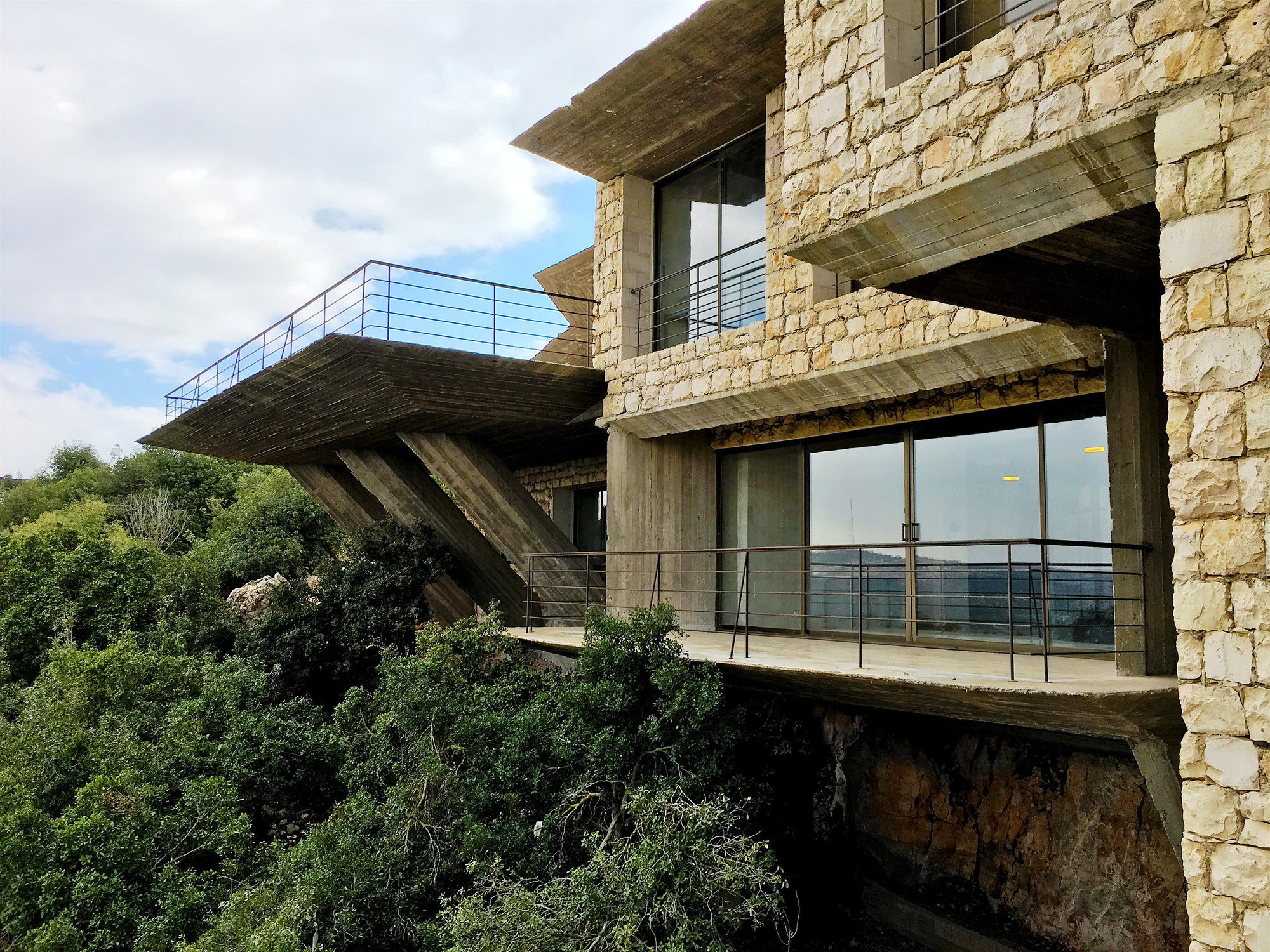Gallery of Royal Academy for Nature Conservation / Khammash Architects - 15