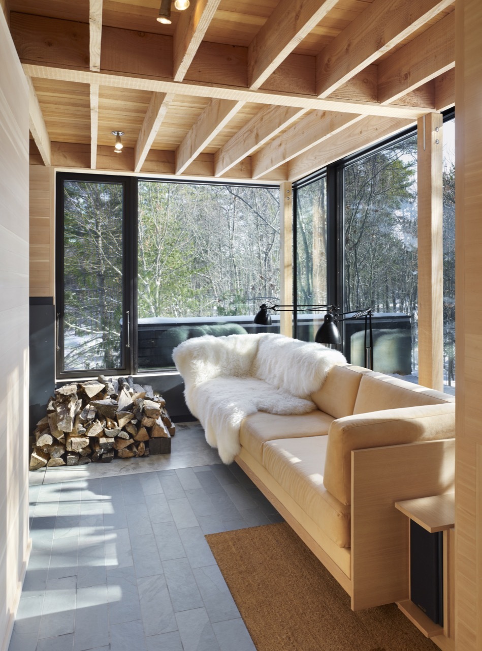 Gallery of Go Home Bay Cabin / Ian MacDonald - 10