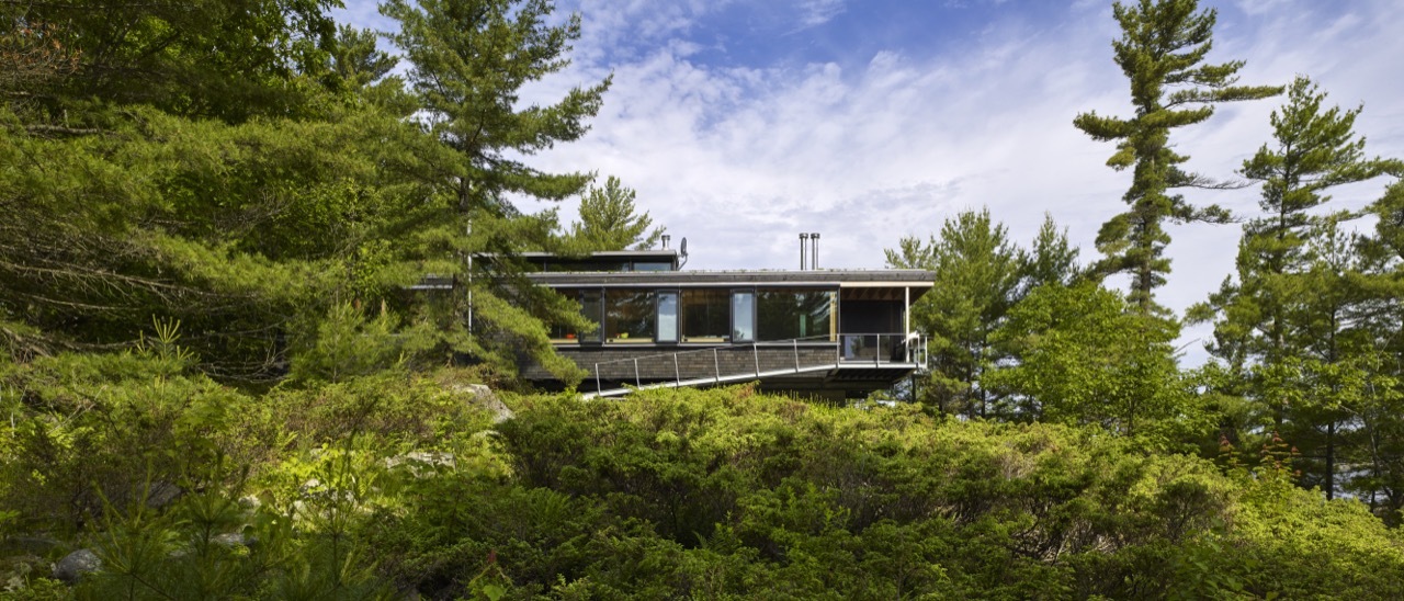 Gallery of Go Home Bay Cabin / Ian MacDonald - 3