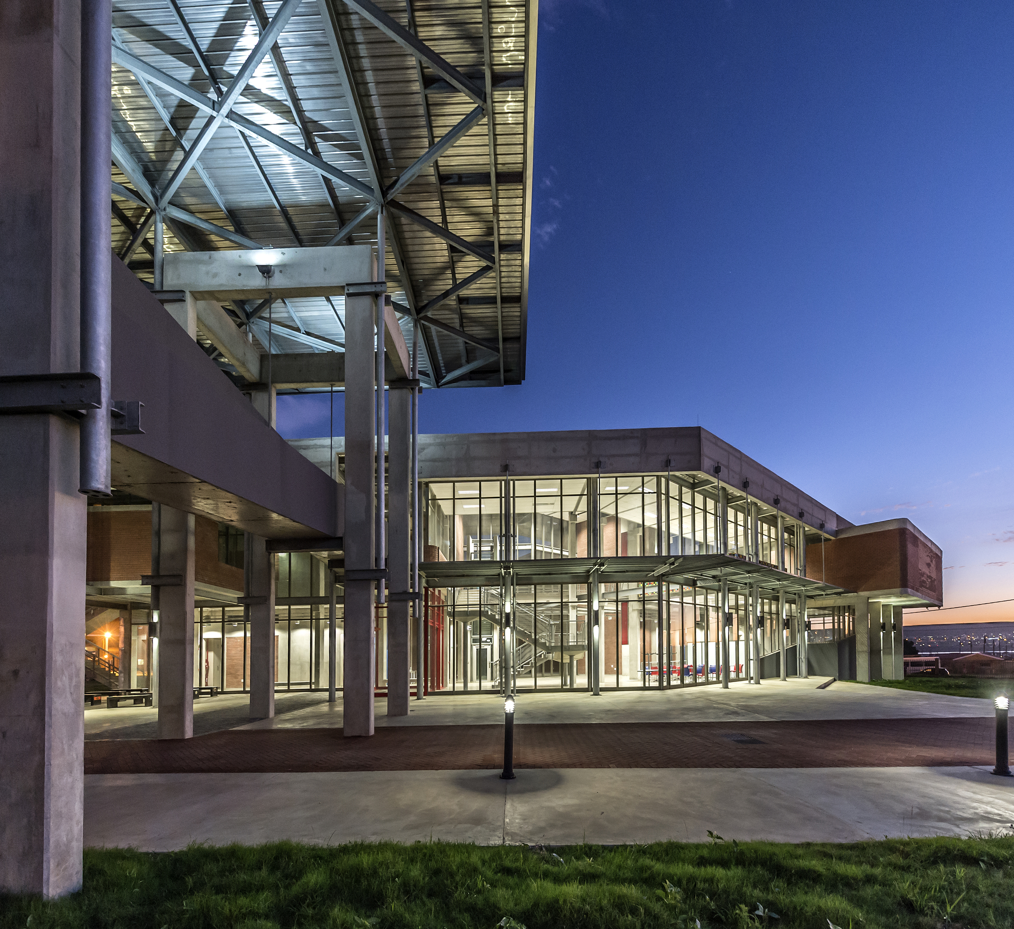 Gallery of NMMU B Ed Foundation Phase Building / The Matrix...cc Urban ...