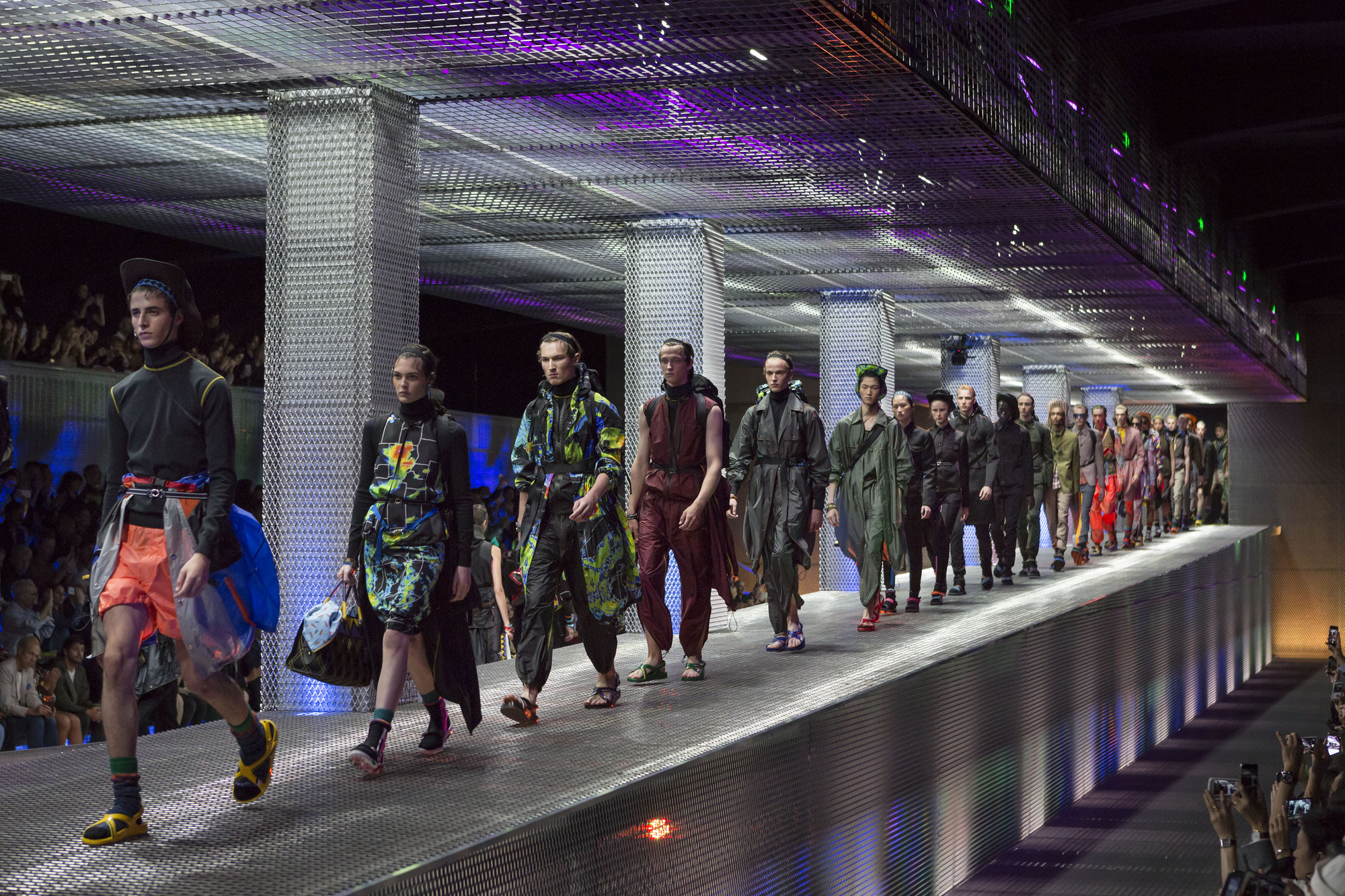 Gallery of AMO's Stratified Scenography for Prada's 2017 S/S Collection ...