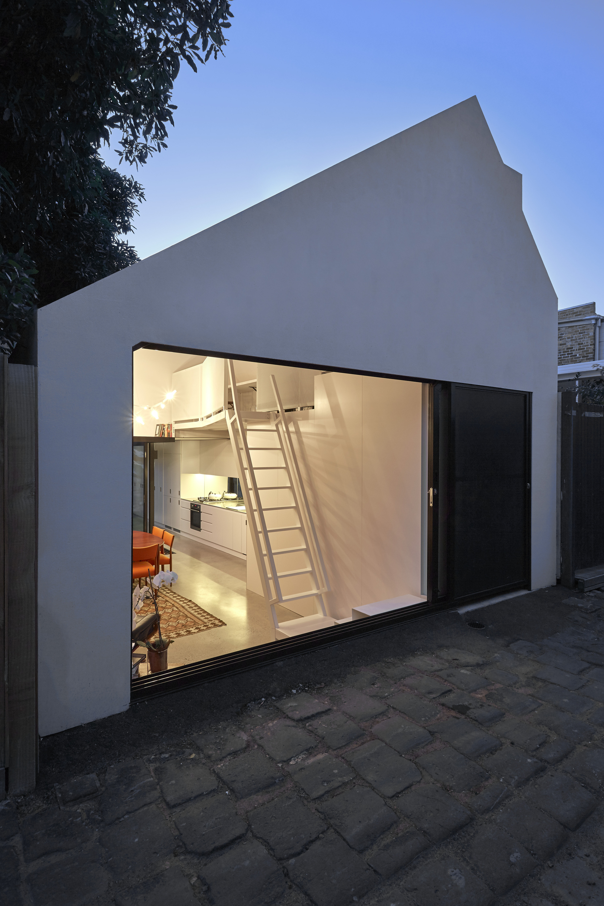 Gallery of Alfred House / Austin Maynard Architects - 2