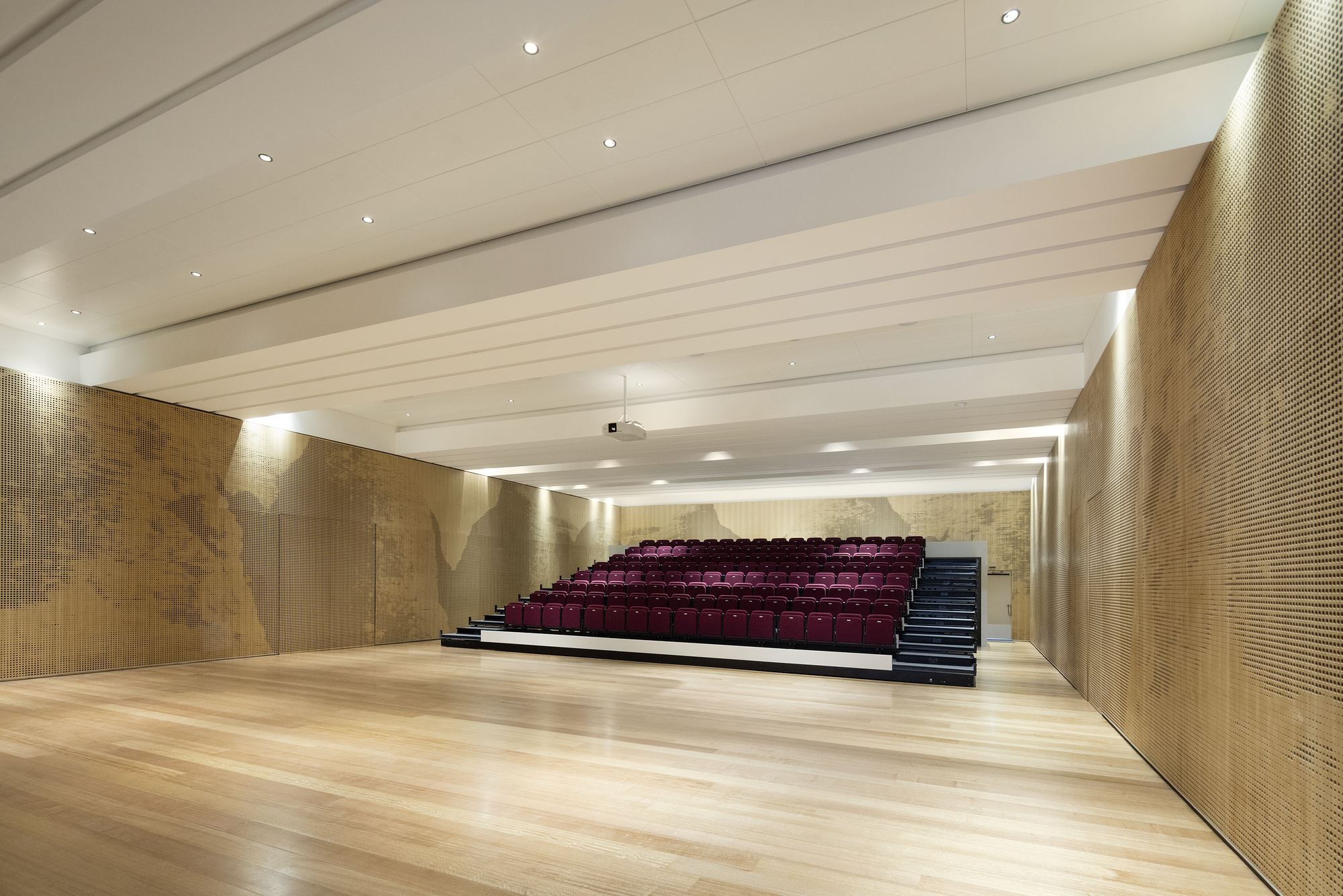 Gallery of New Australian Embassy Jakarta / Denton Corker Marshall - 4