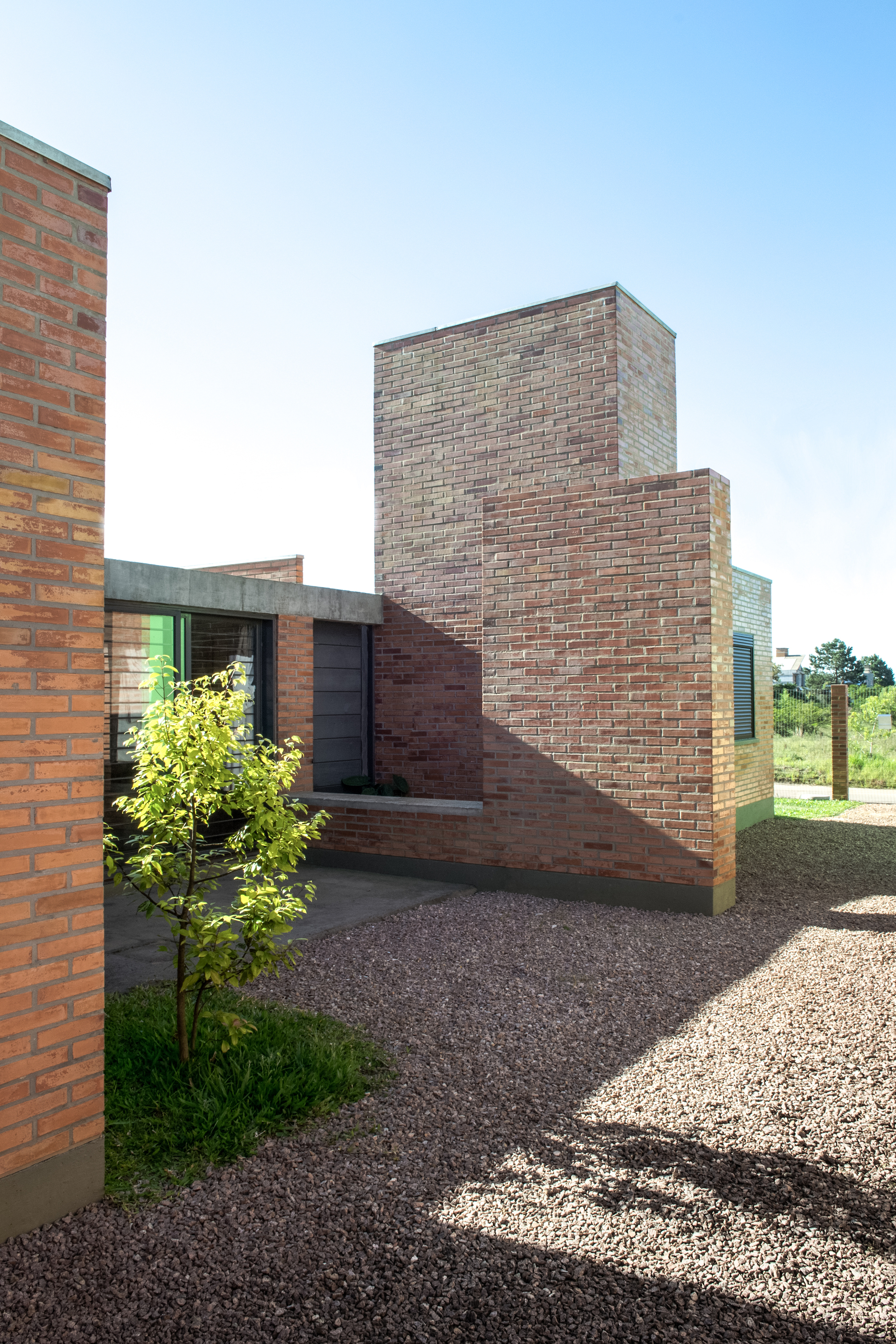 Gallery of Gutter House / Núcleo de Arquitetura Experimental - 2