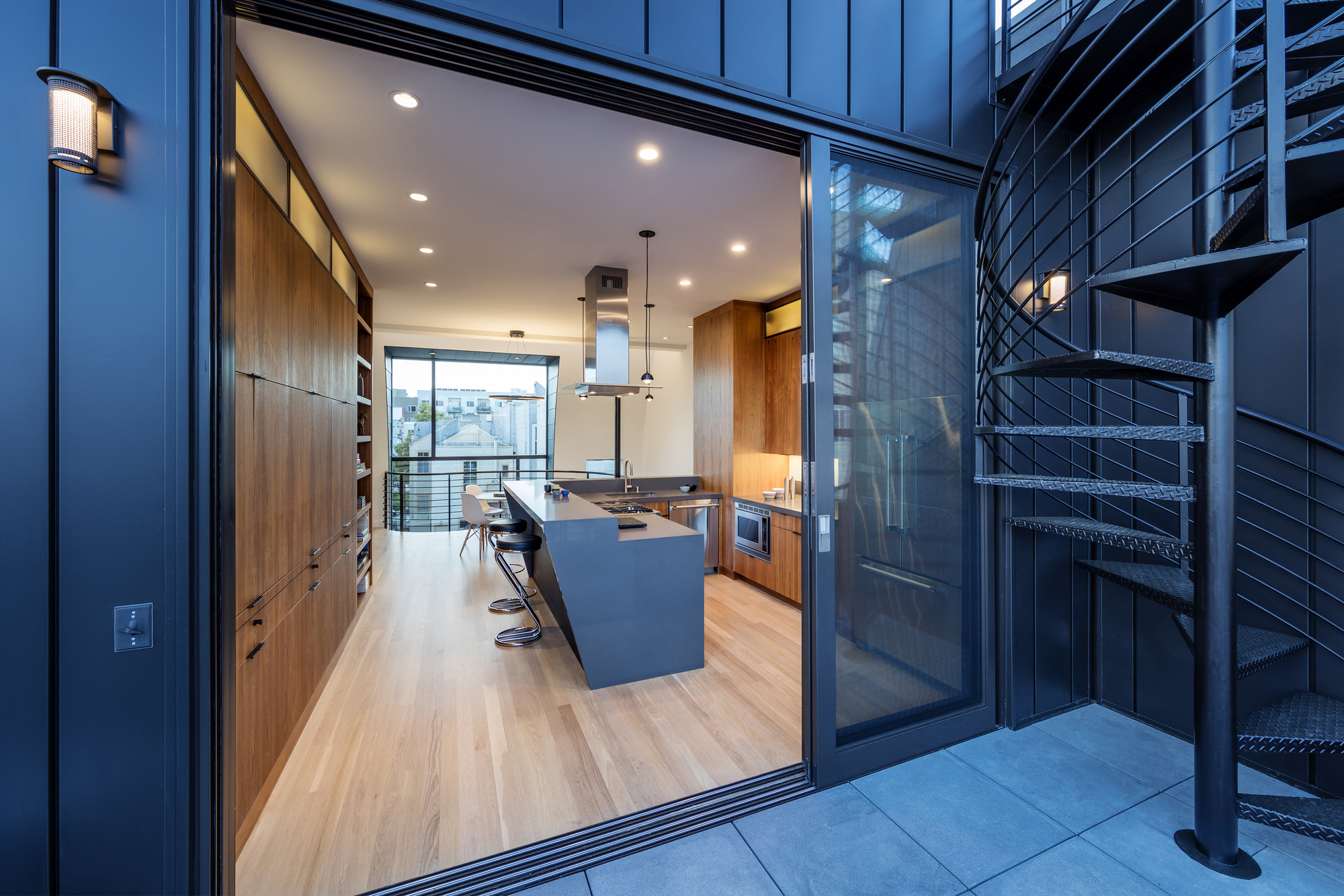 Gallery of Black Mass / Stephen Phillips Architects - 3