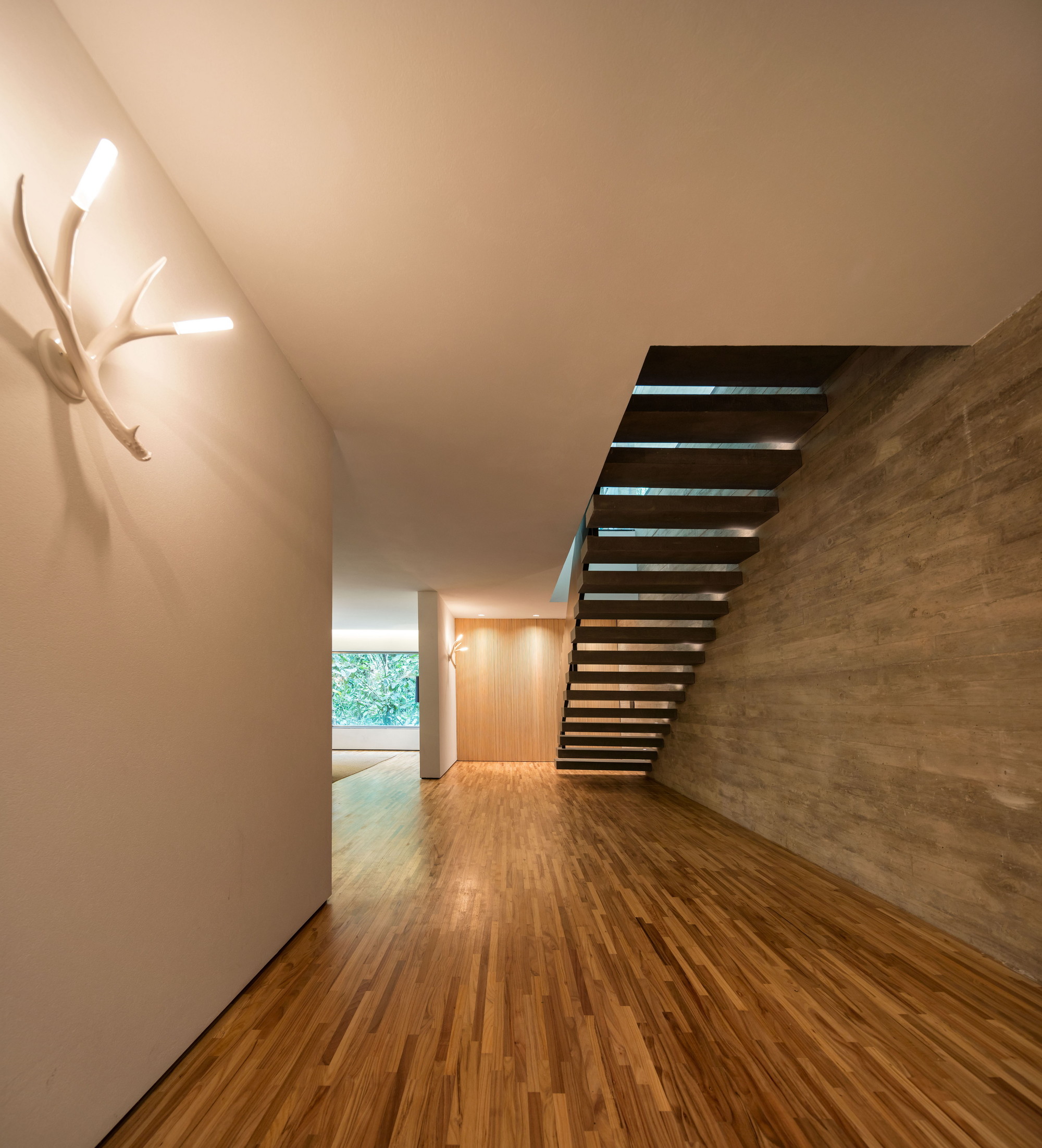 Galeria de Casa na Mata / studio mk27 - 44