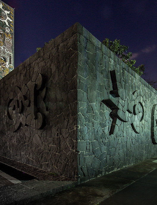 Architecture Classics: UNAM Central Library / Juan O'Gorman | ArchDaily