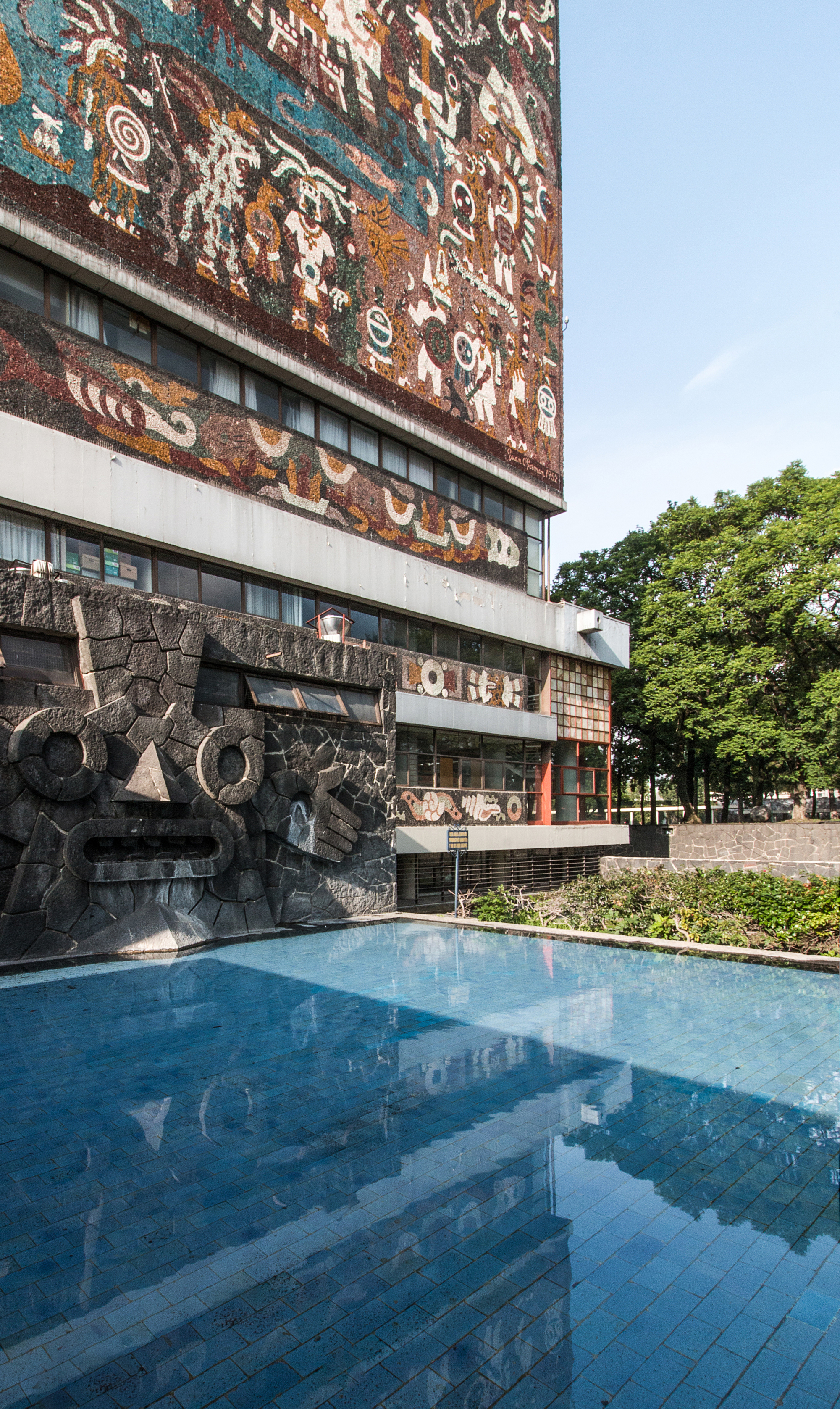 Gallery of Architecture Classics: UNAM Central Library / Juan O'Gorman - 8