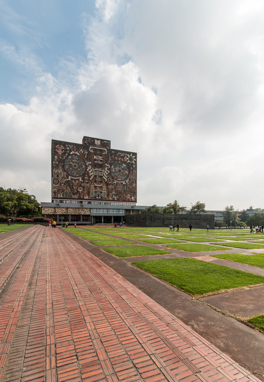 Architecture Classics: UNAM Central Library / Juan O'Gorman | ArchDaily