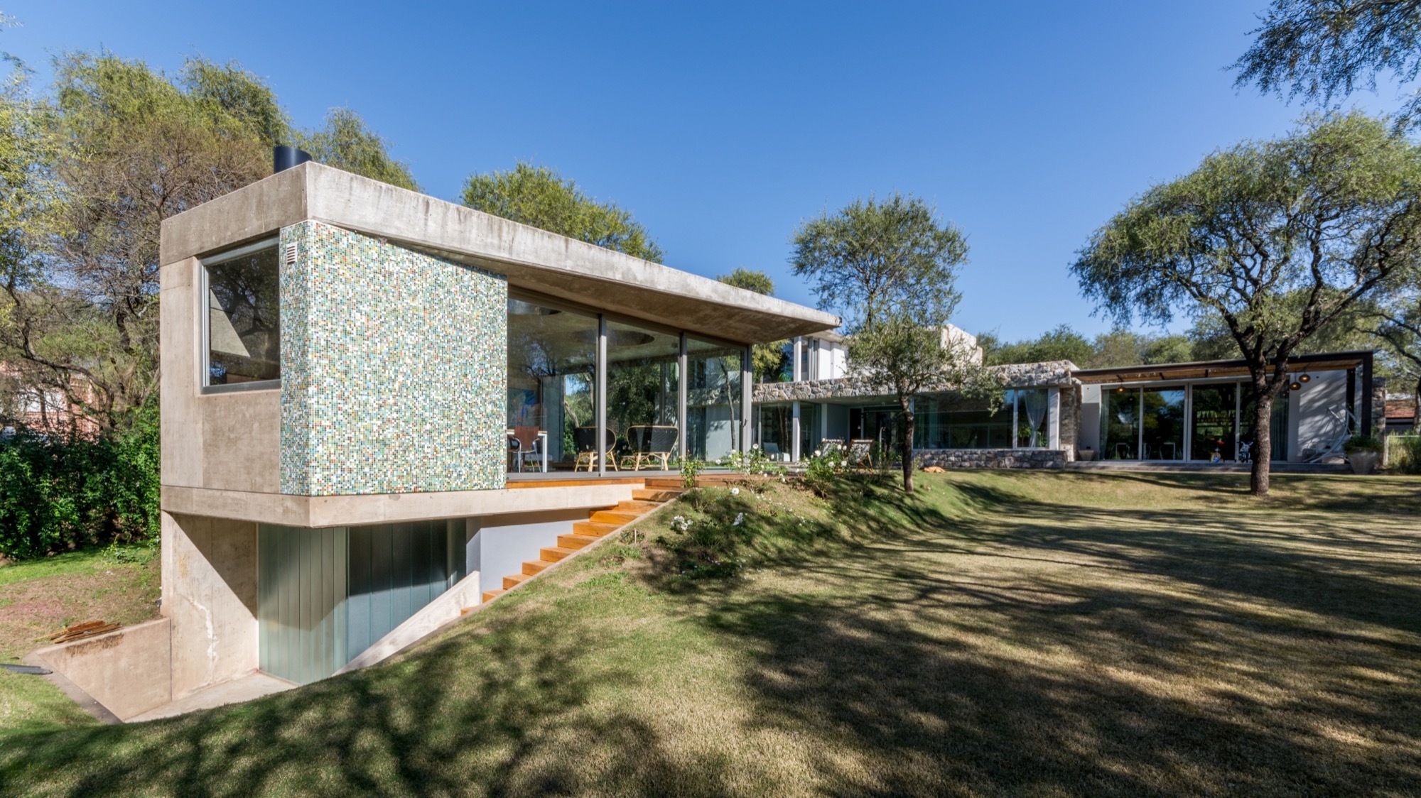 Gallery of The Forest / GRUPOURBAN Arq. - 2