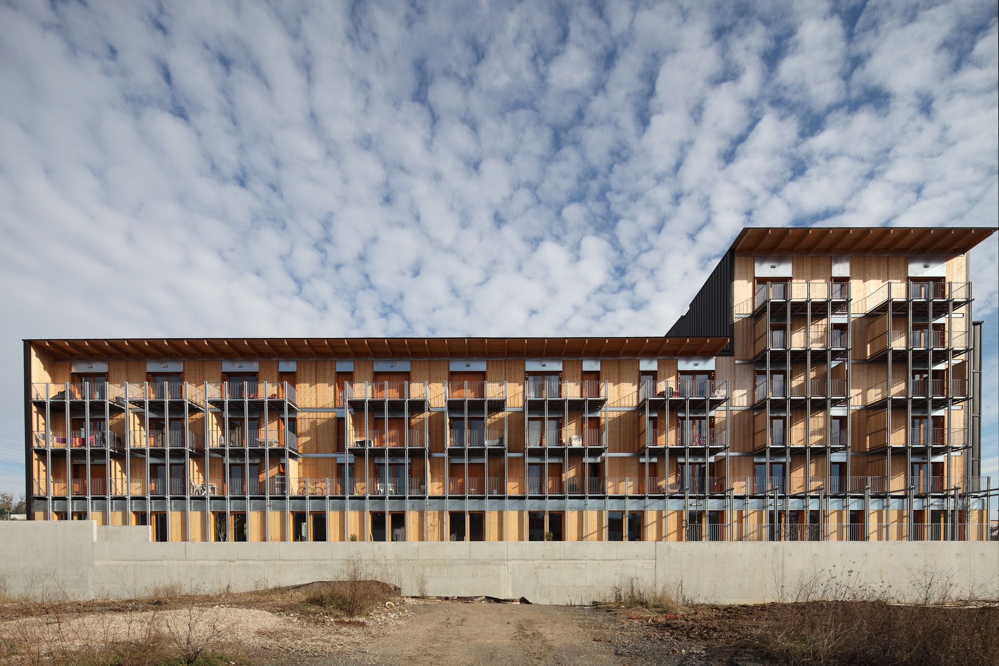 Gallery of Le Vialenc Residential Block / Atelier du Rouget Simon ...