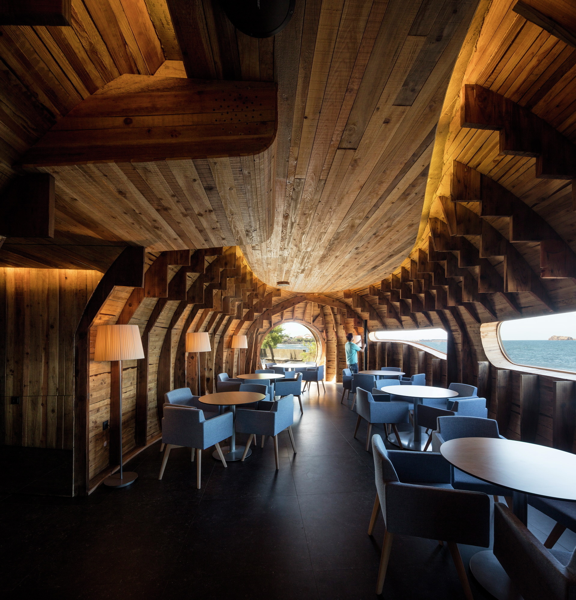 Gallery of Beyond Food: 10 Exquisite Restaurant Interiors - 10