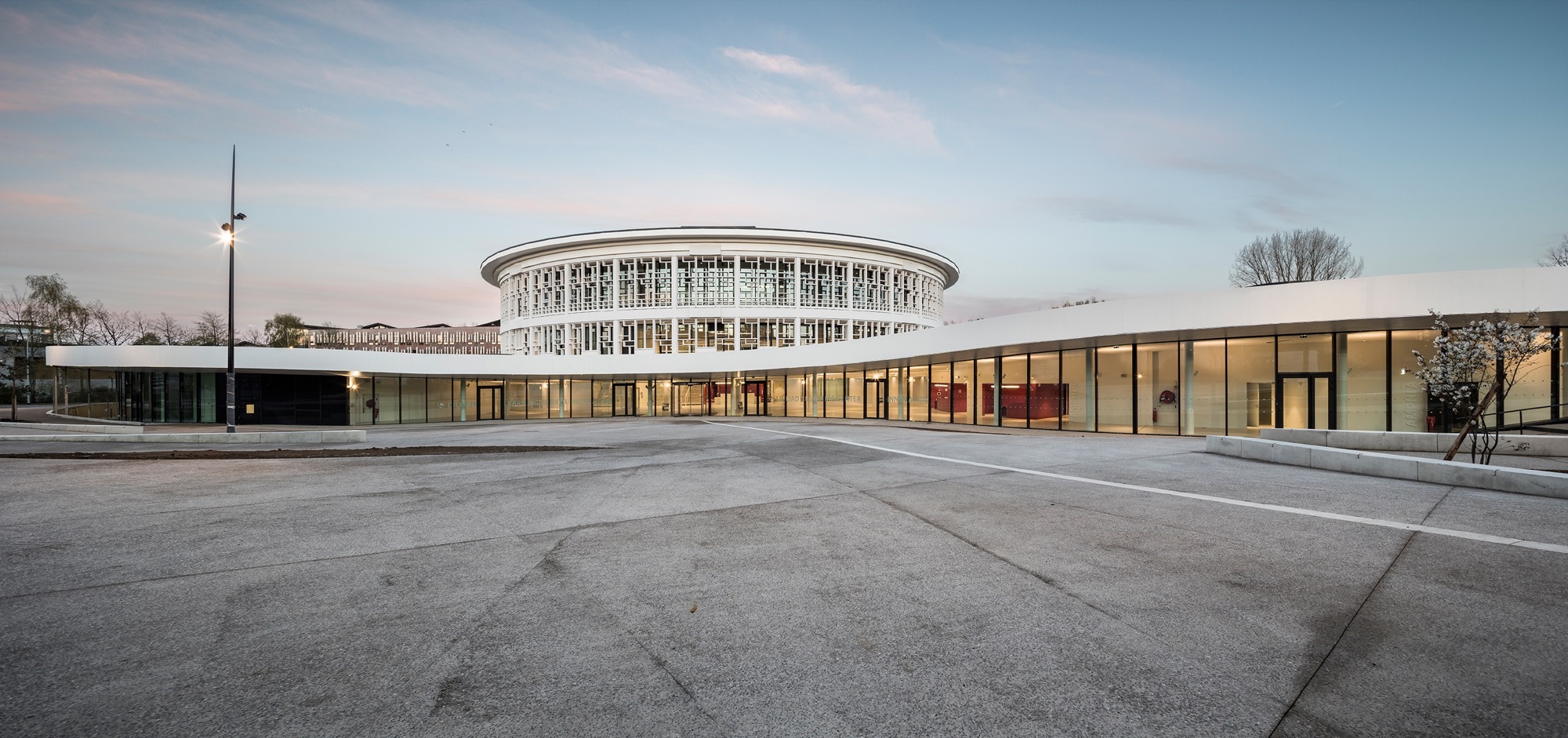 Gallery of LILLIAD - Learning Centre 'Innovation' / Auer Weber - 6