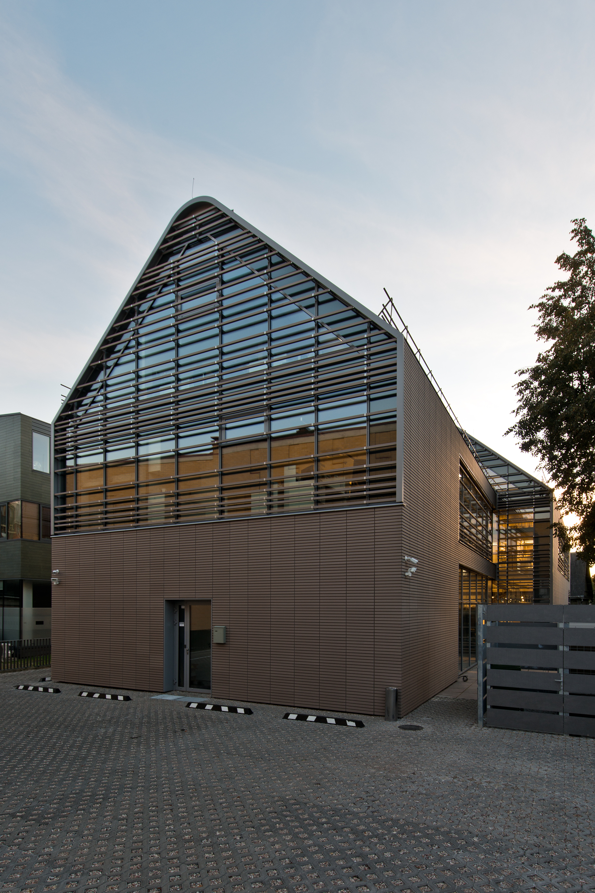 Galería de Showroom LINEA / arches - 3