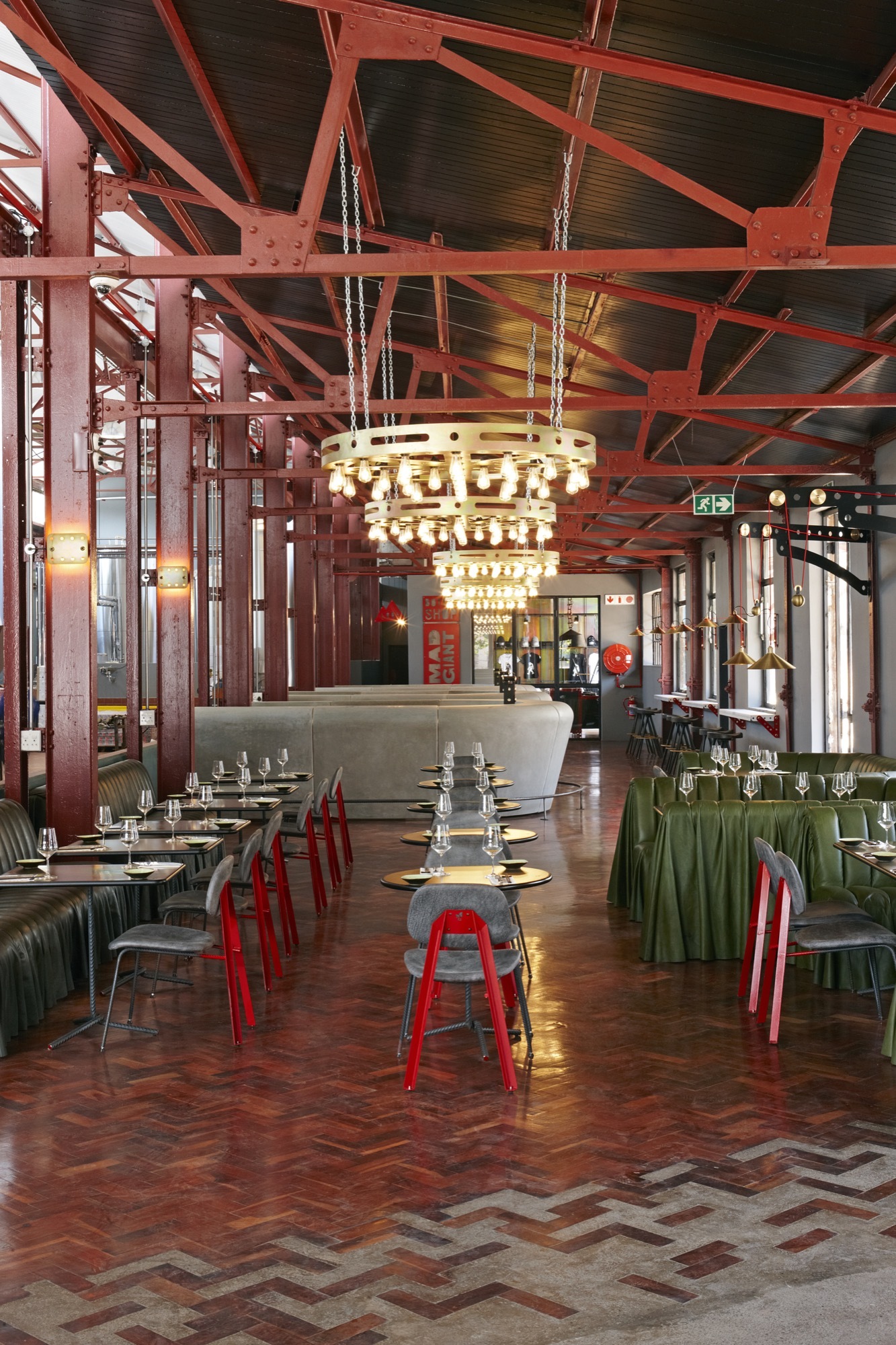 Gallery of Mad Giant Beer Interior / Haldane Martin - 17