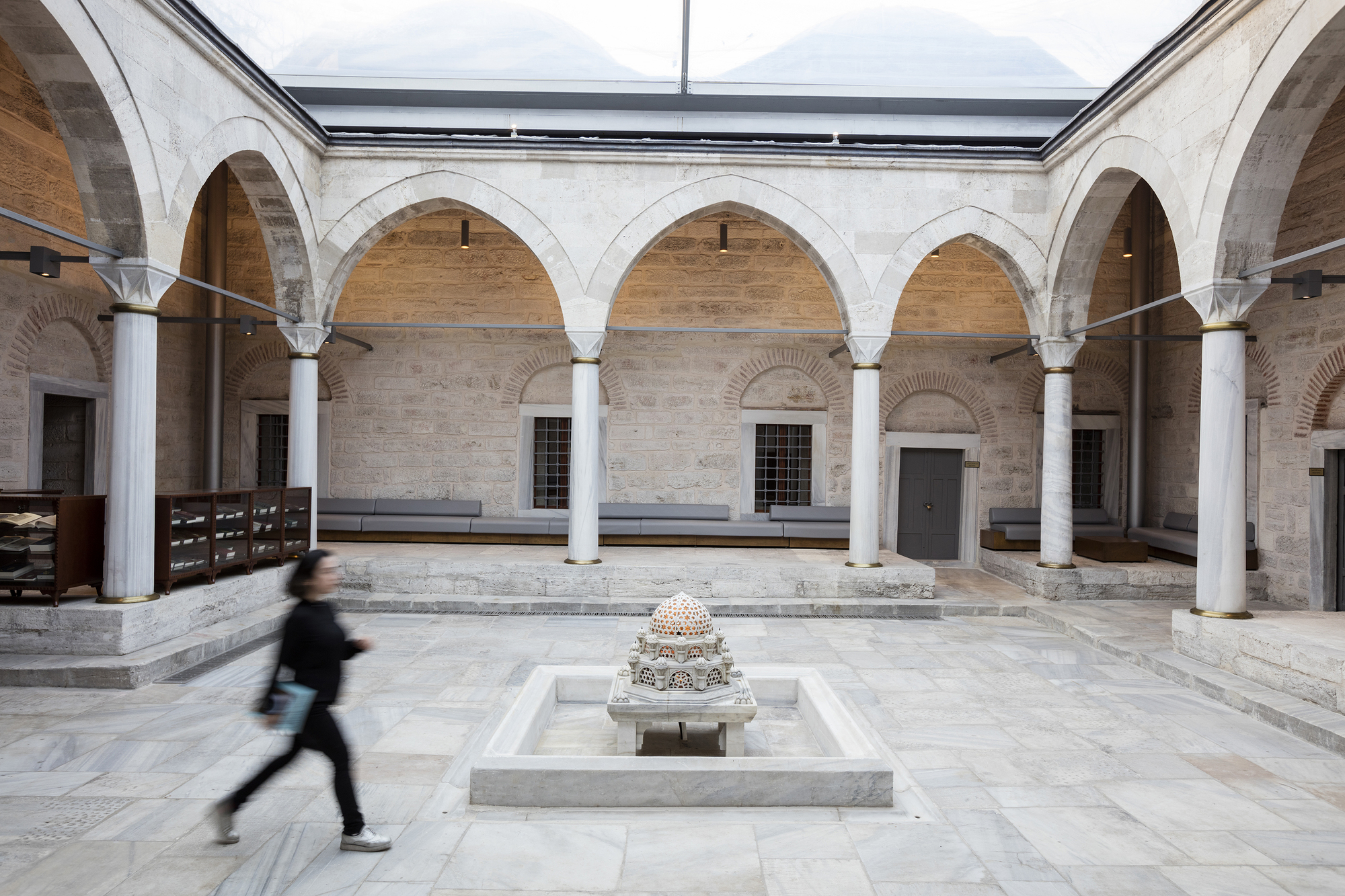 Gallery of Beyazıt State Library / Tabanlioglu Architects - 7