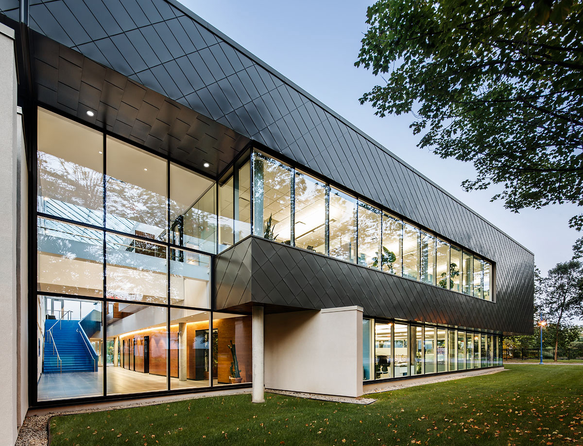 Gallery of Servier's Center of Excellence in Clinical Research / NFOE - 8