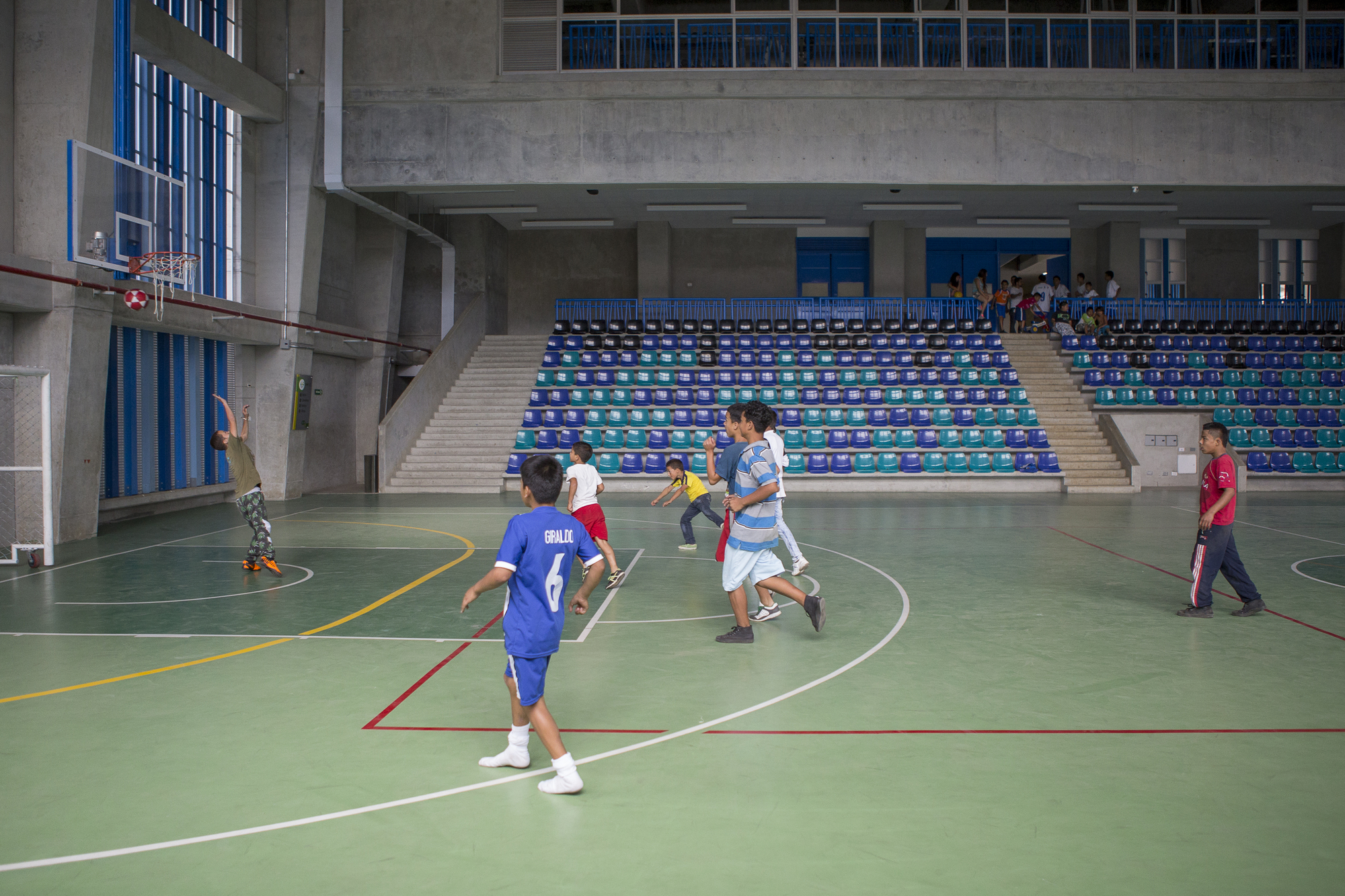 Gallery of UVA Sol De Oriente / EDU - 8