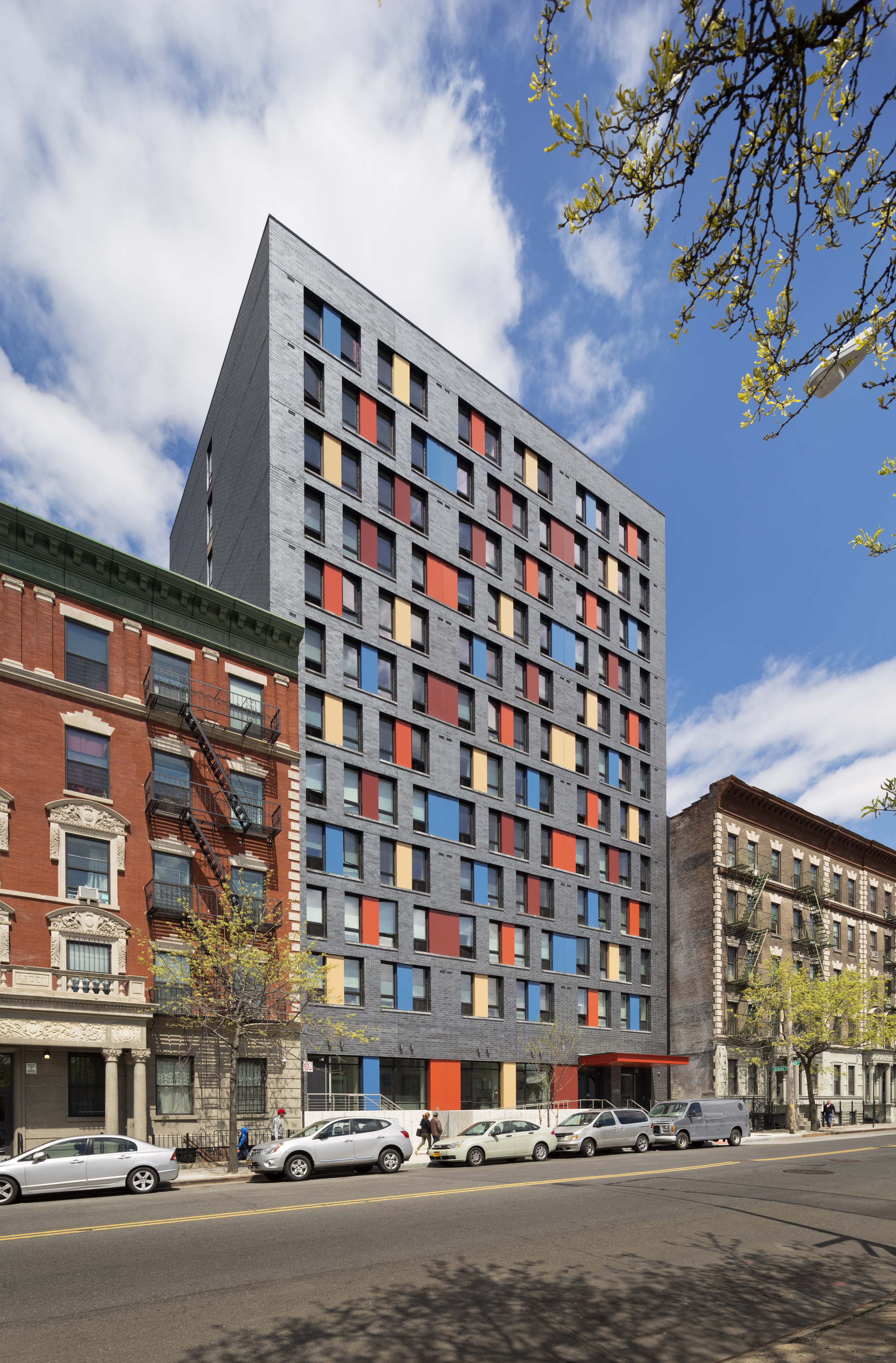 Gallery of Boston Road / Alexander Gorlin Architects - 6