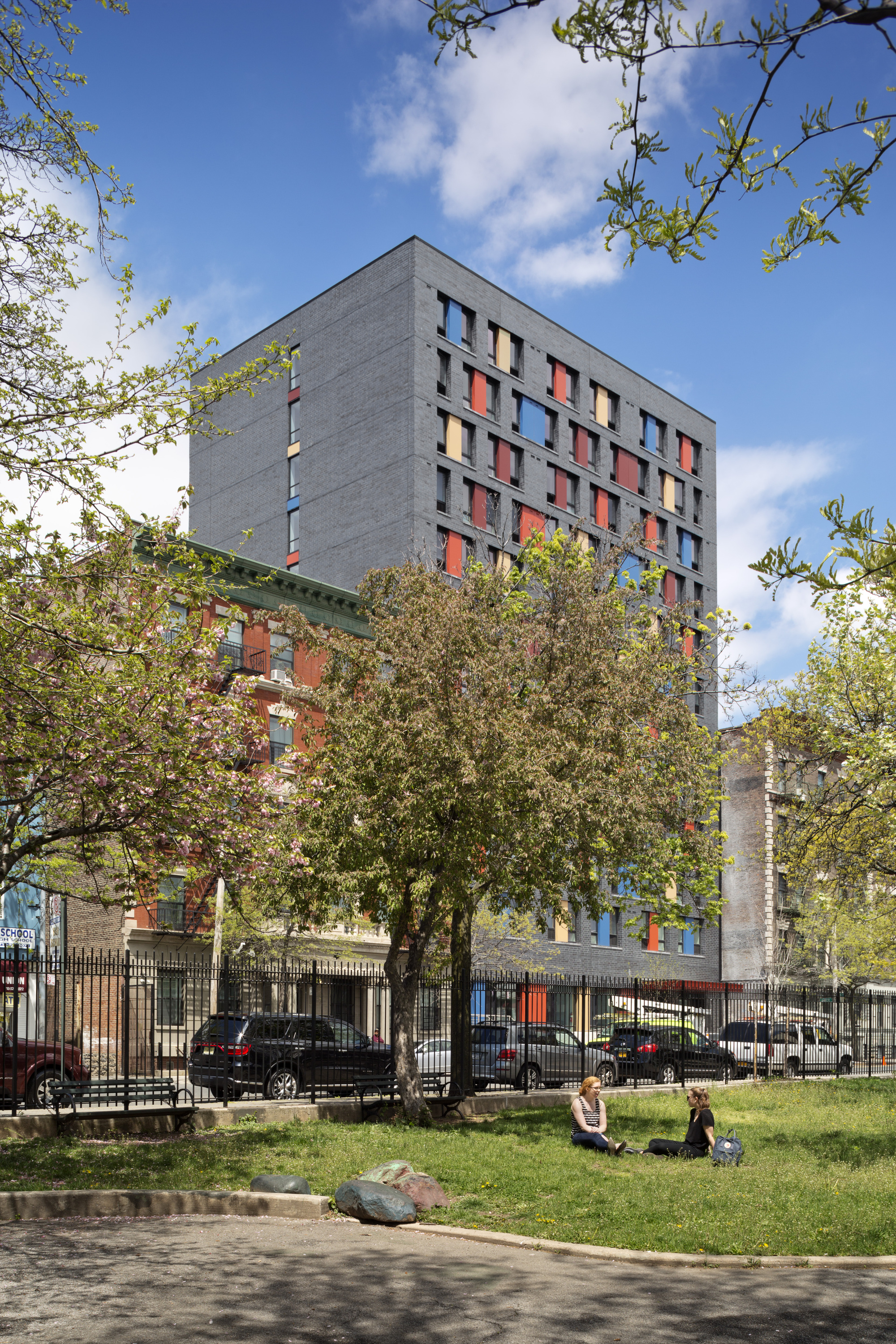 Gallery of Boston Road / Alexander Gorlin Architects - 9