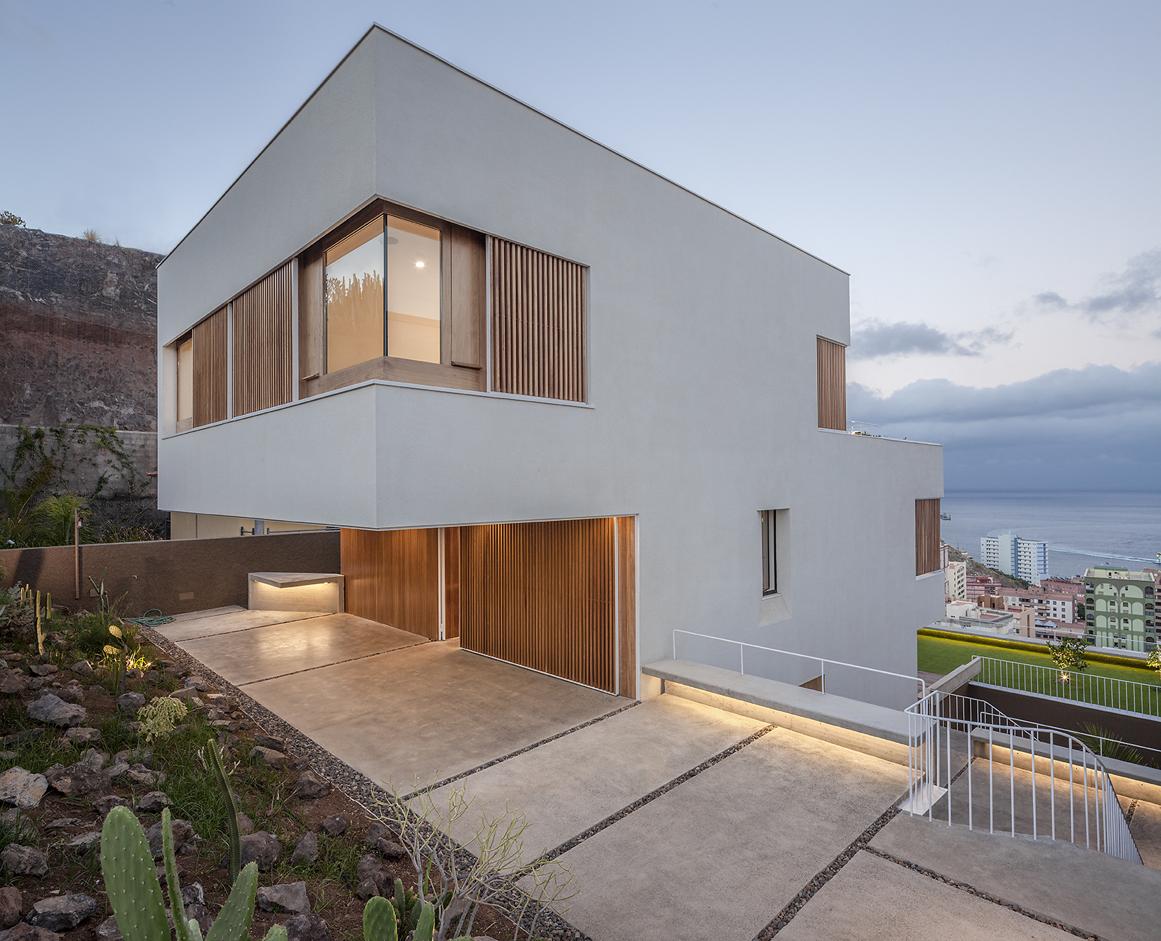 Vivienda unifamiliar CasaChris / Equipo Olivares Arquitectos ...