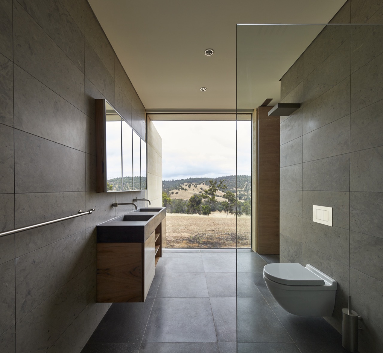 Gallery of Julimar Falls House / Studio Nicholas Burns - 15