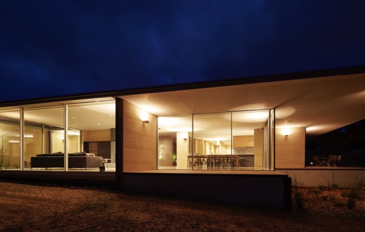 Gallery of Julimar Falls House / Studio Nicholas Burns - 11