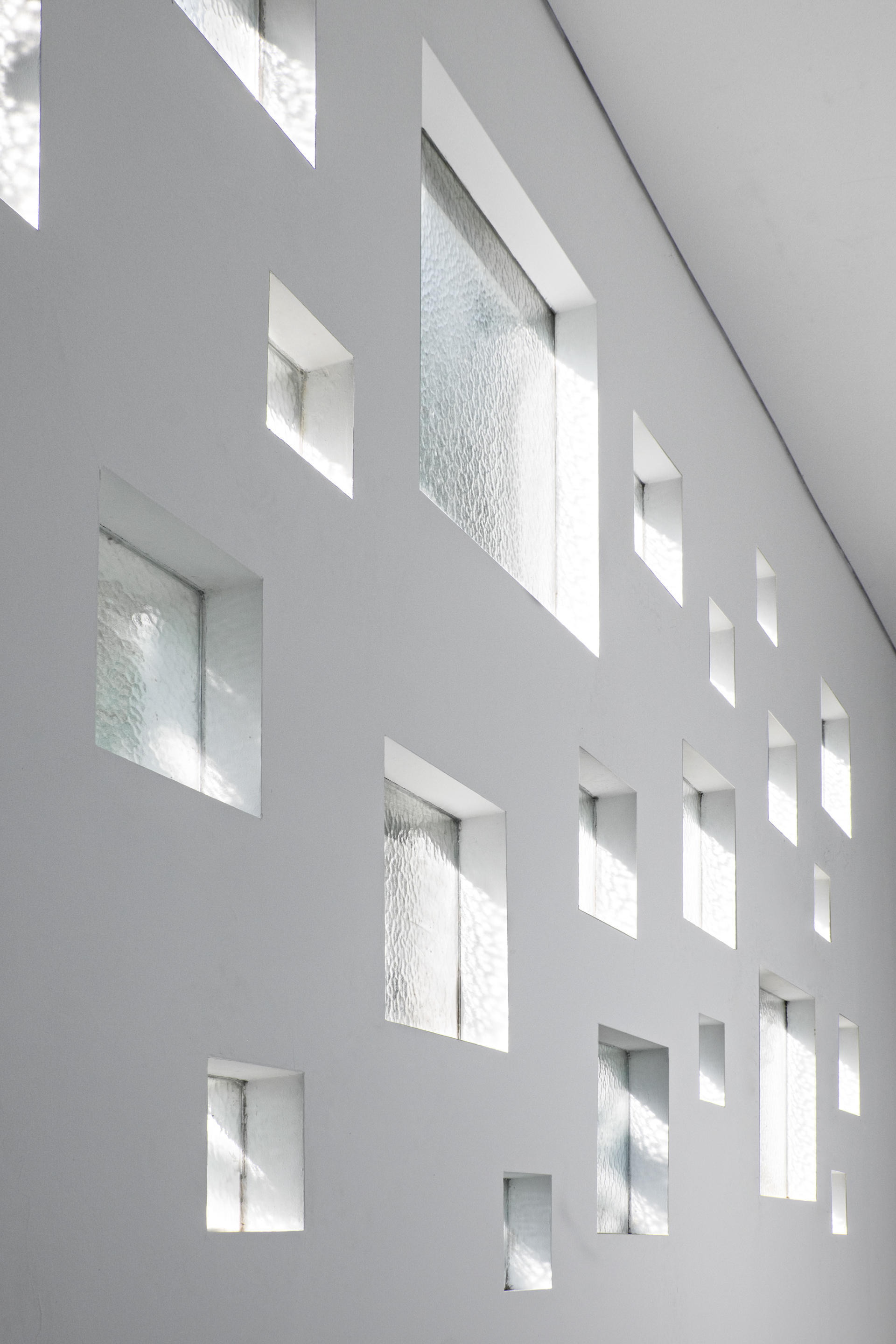 Gallery of BRG House / Tan Tik Lam Architects - 2