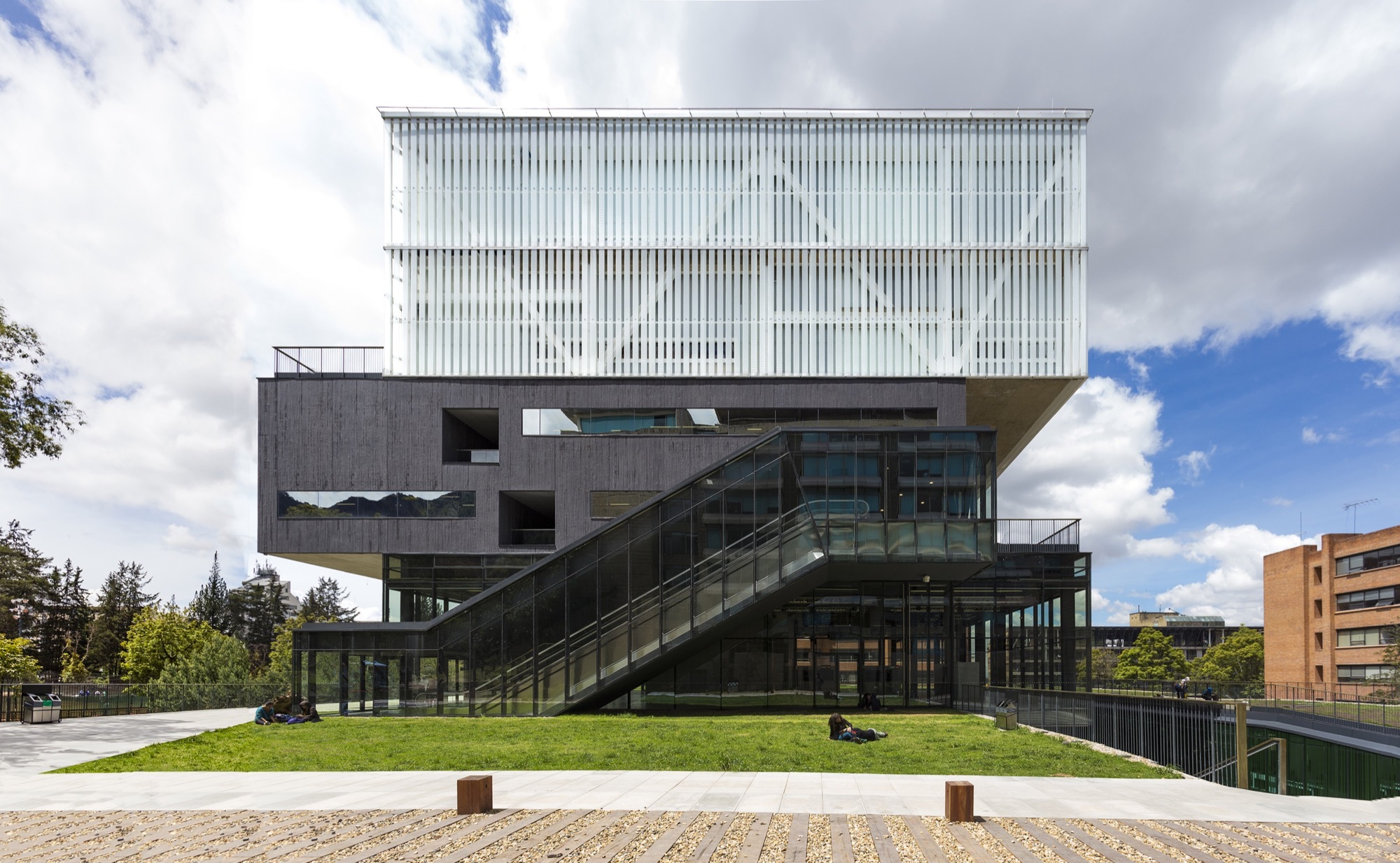 Gallery of Pontificia Universidad Javeriana School of Art / La Rotta ...