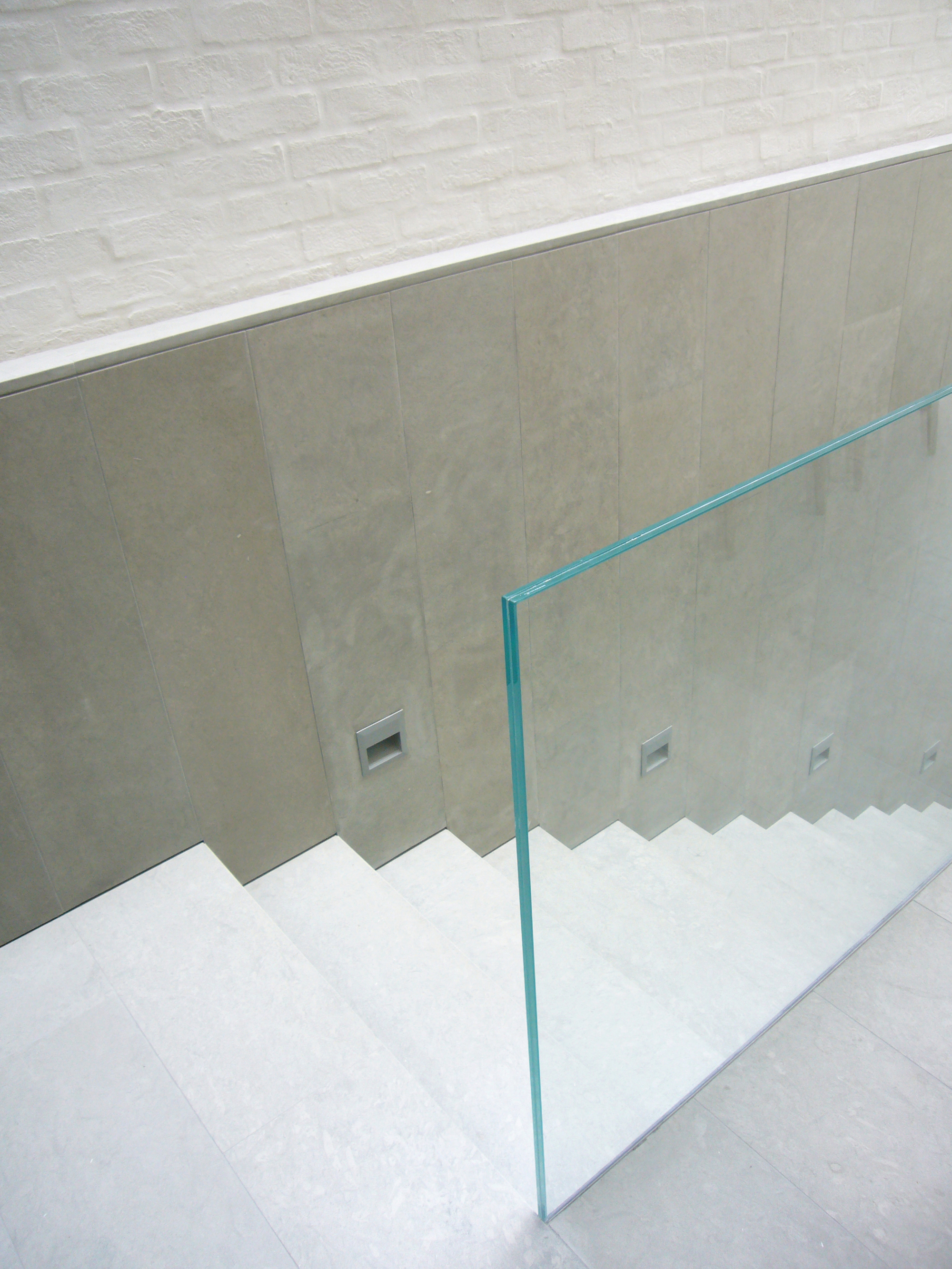 Gallery of Lightwell House / Emergent Design Studios - 10