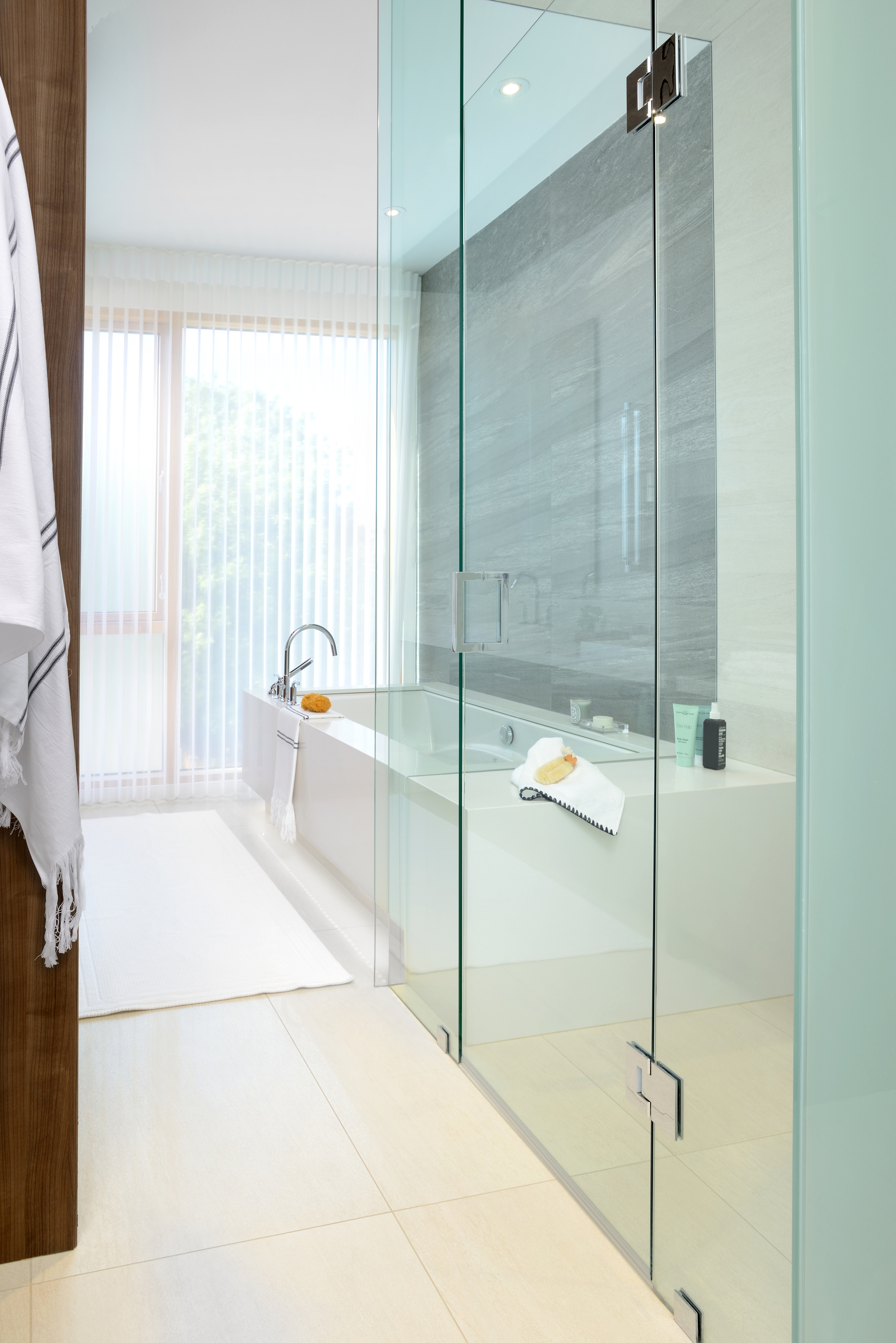 Gallery of The Moos Home / Tampold Architects - 8