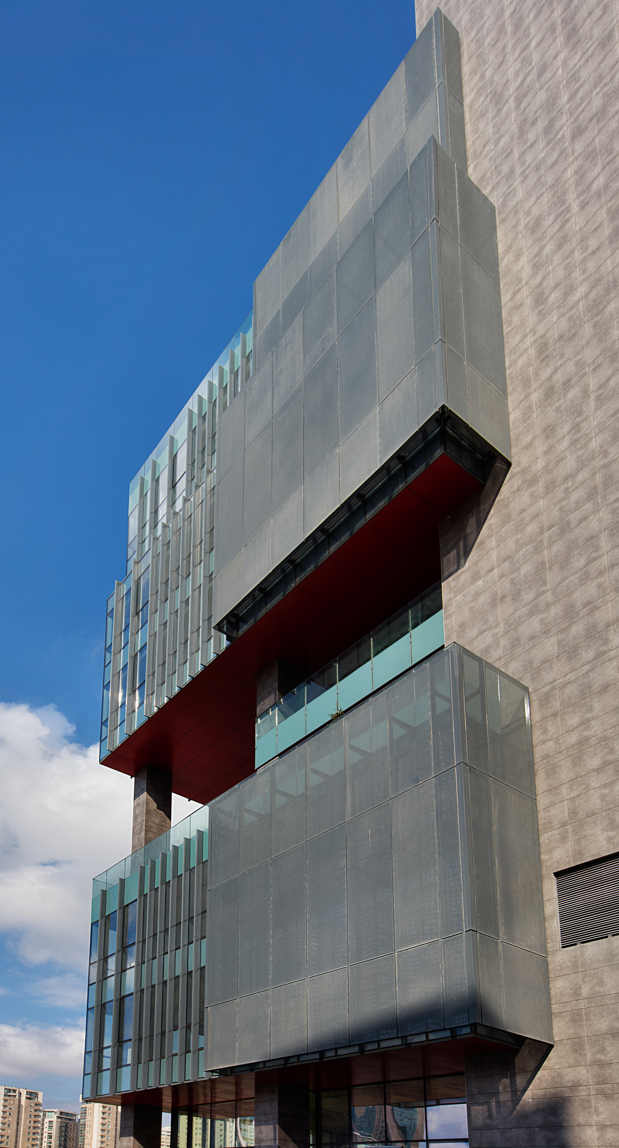 Gallery of The Ulugöl Otomoti̇v Office Building / Tago Architects - 9