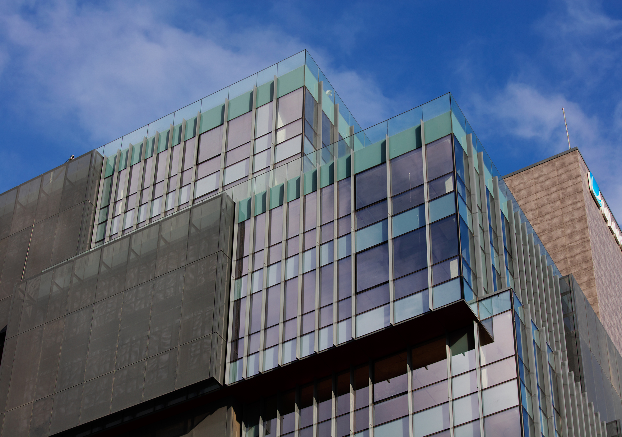 Galería de Edificio de Oficinas Ulugöl Otomotiv / Tago Architects - 15