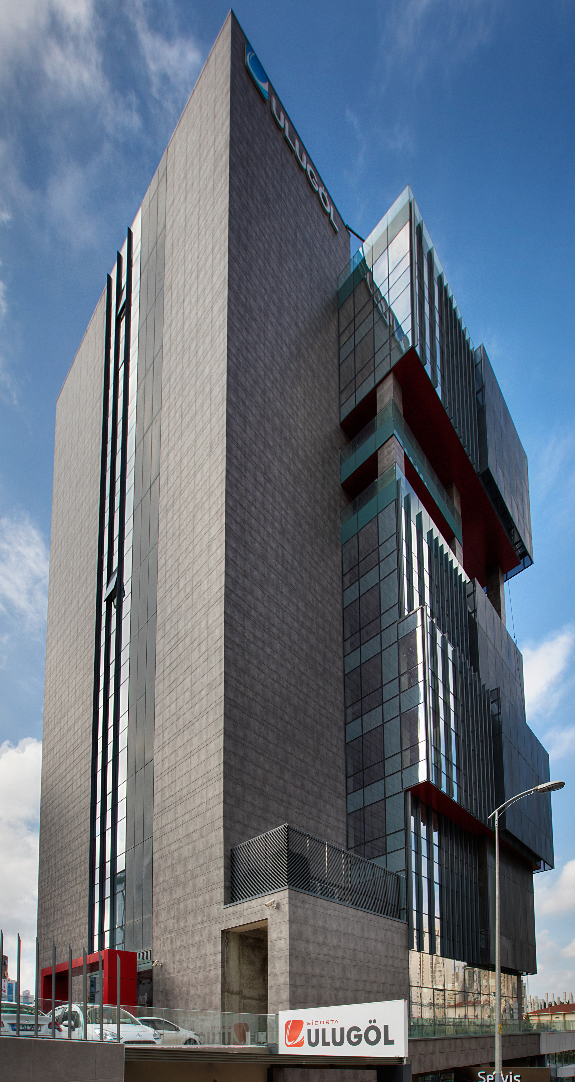 Galería de Edificio de Oficinas Ulugöl Otomotiv / Tago Architects - 16