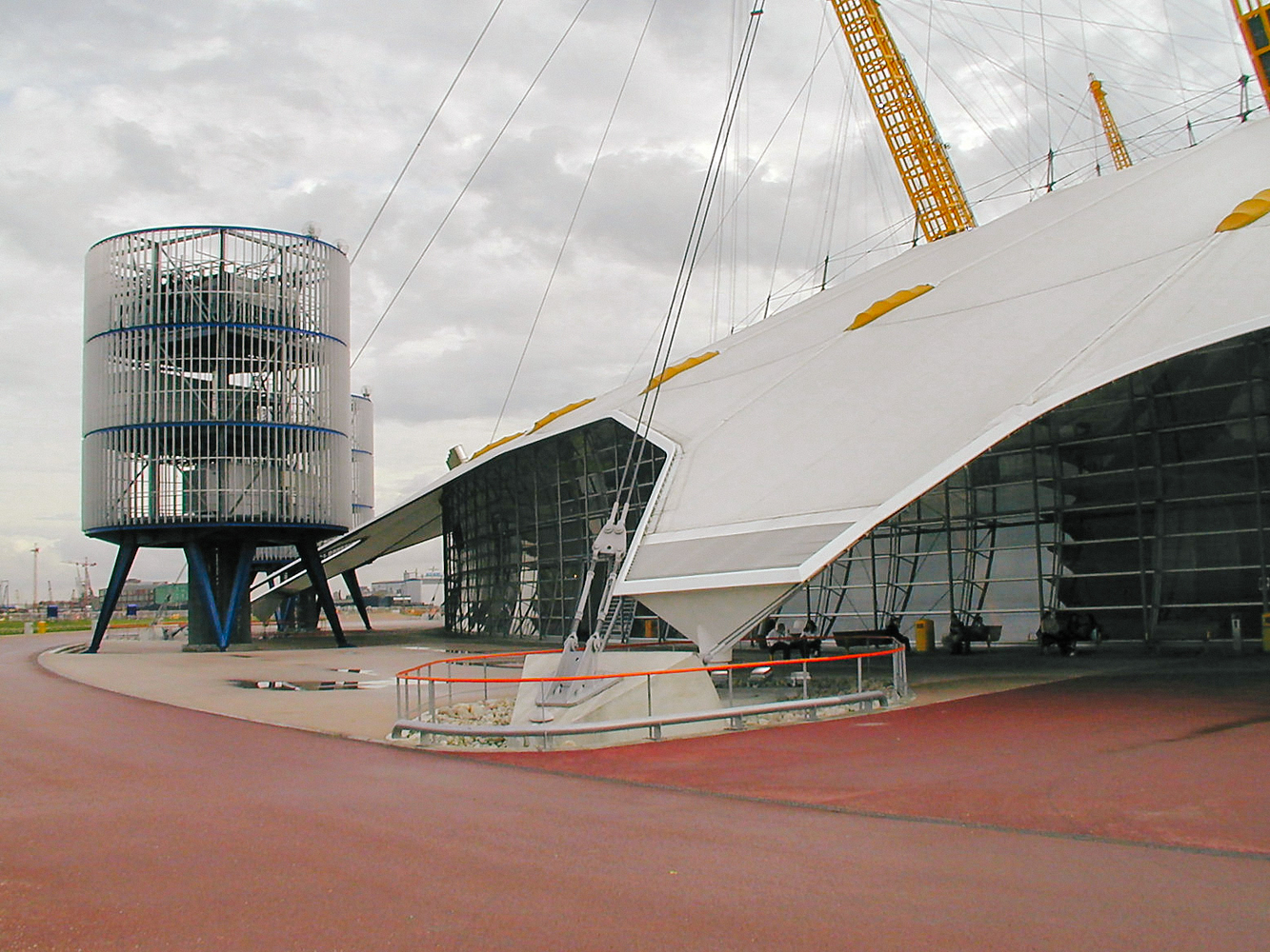 Gallery of Architecture Classics: Millennium Dome / Rogers Stirk ...