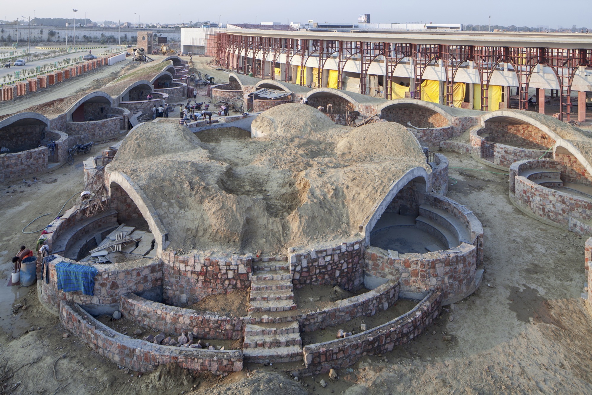 Galería de Avadh Shilpgram / Archohm - 21