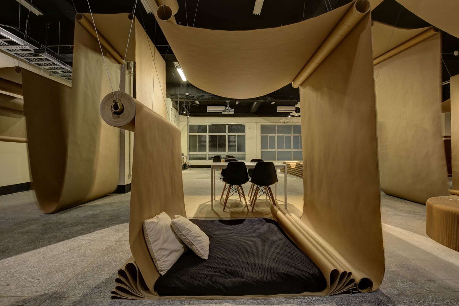 Gallery of Happier Café - Paper Space / JC Architecture - 4