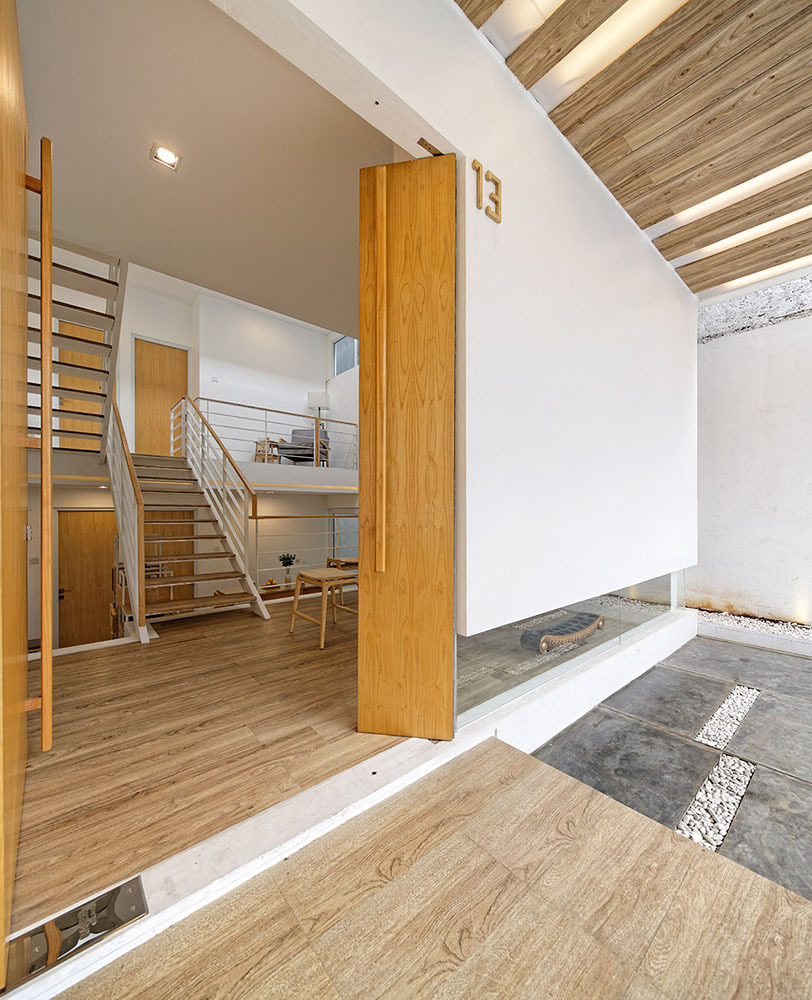 Gallery of Splow House / DELUTION - 5