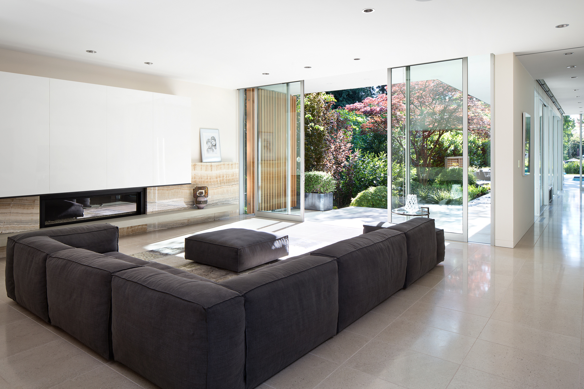 Gallery of Elm Street Residence / James K.M. Cheng Architects - 8