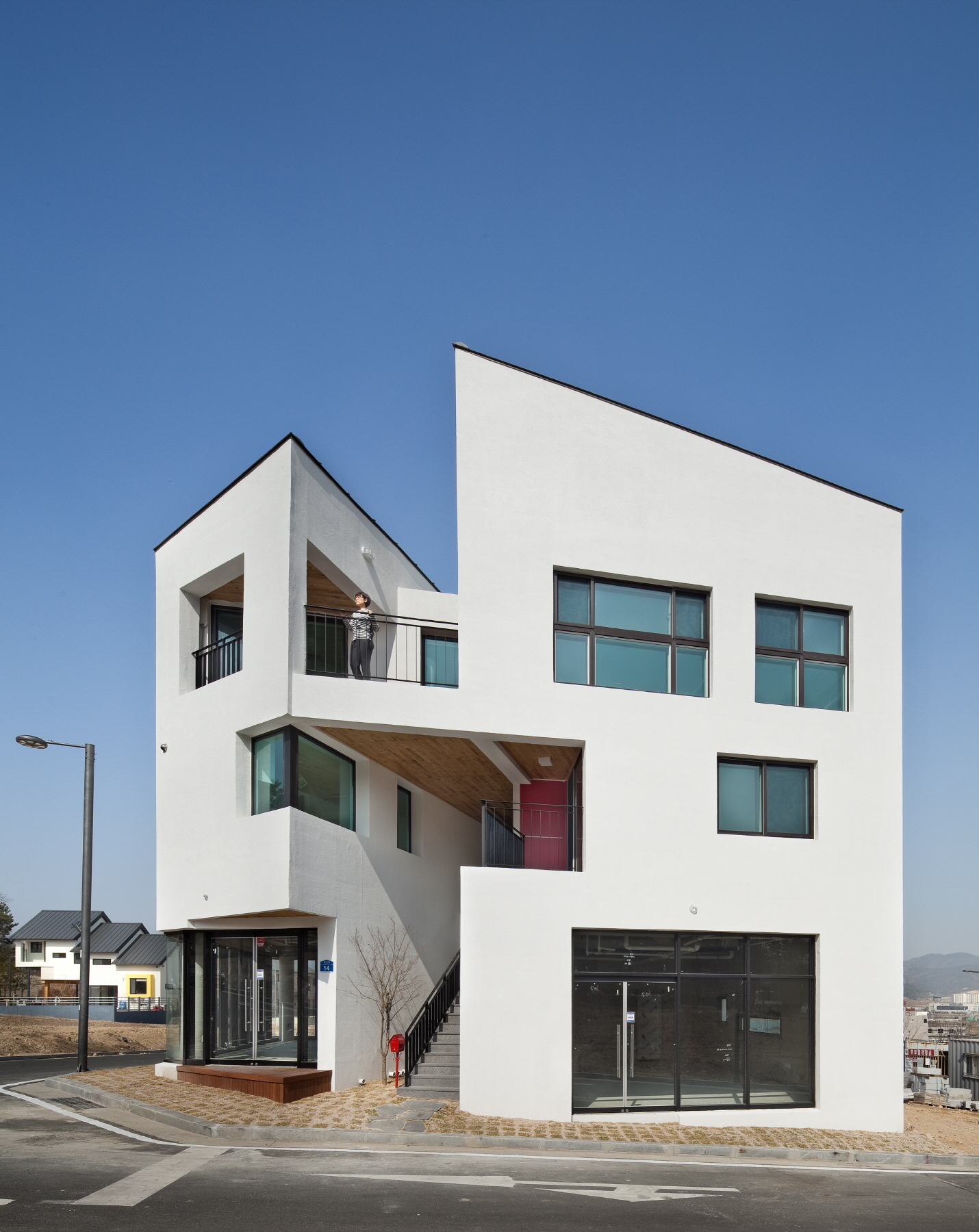 Gallery of Double House / On Architects Inc. - 8