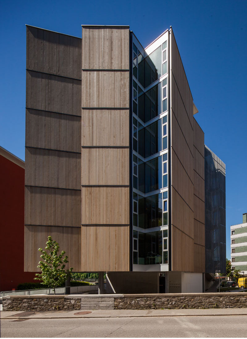 Gallery of Casa Pico Building / SPBR Arquitetos + Baserga Mozzetti ...