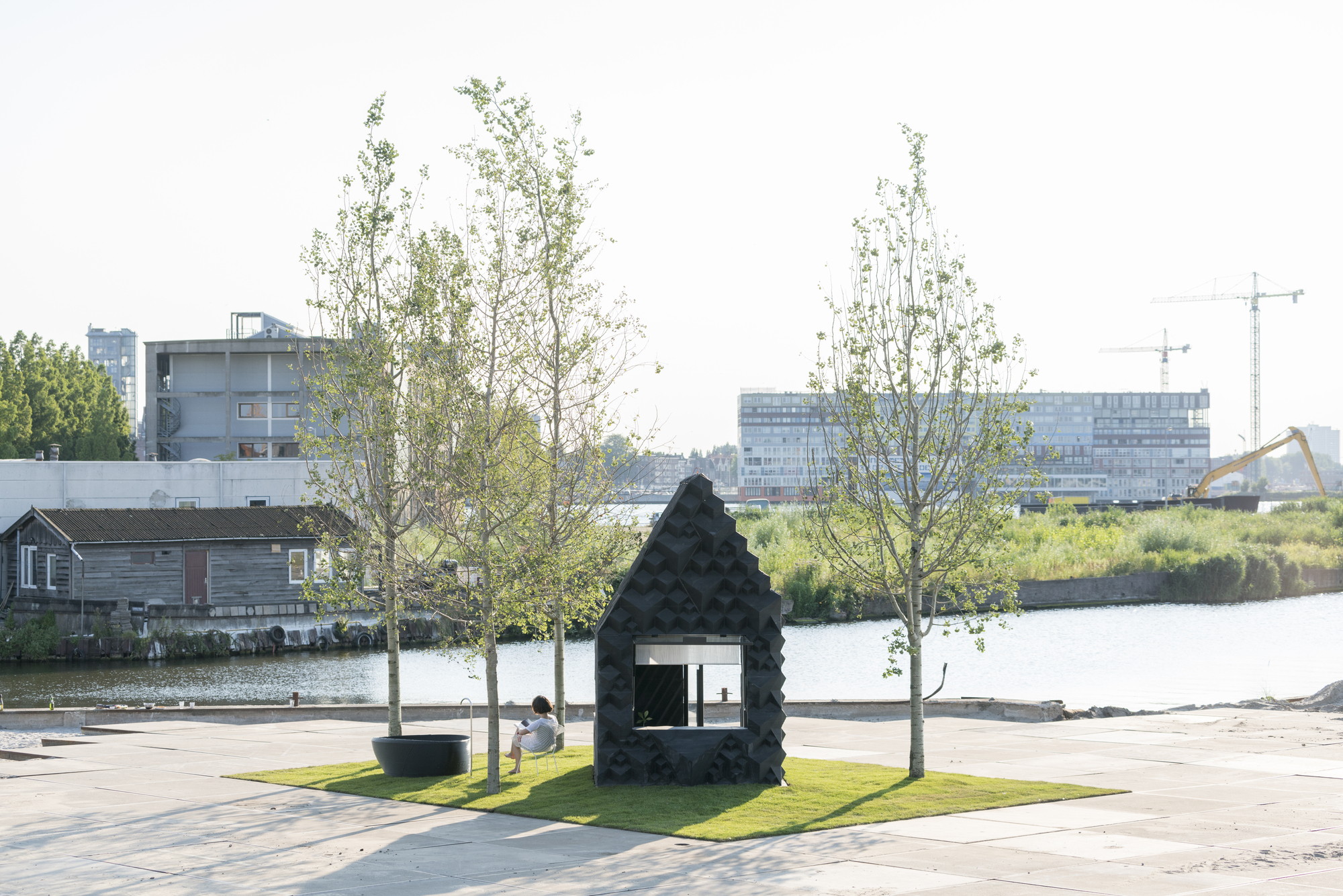 Gallery of Urban Cabin / DUS Architects - 26