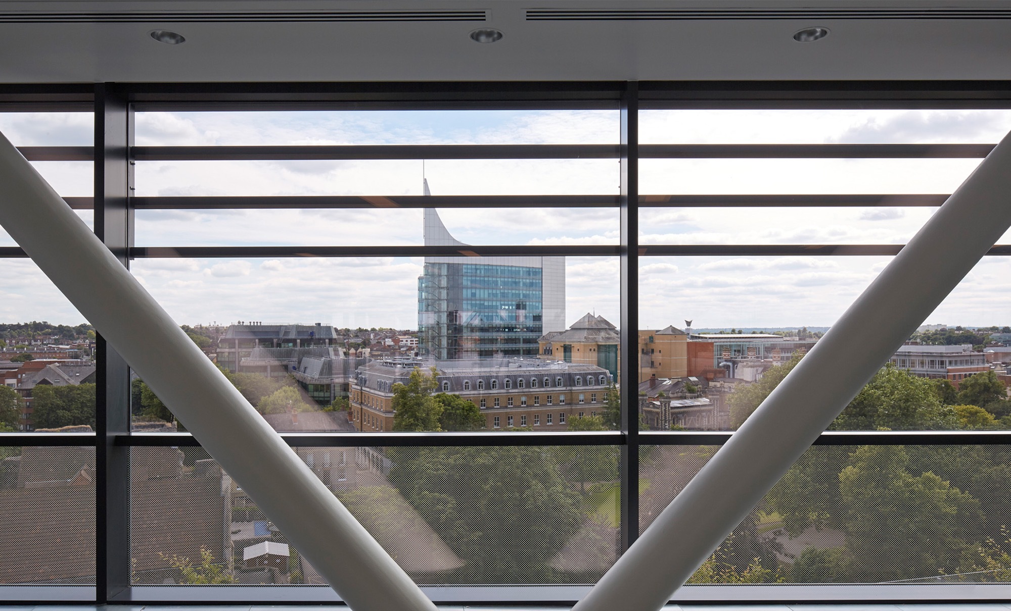Galería de Forbury Place / Aukett Swanke - 13