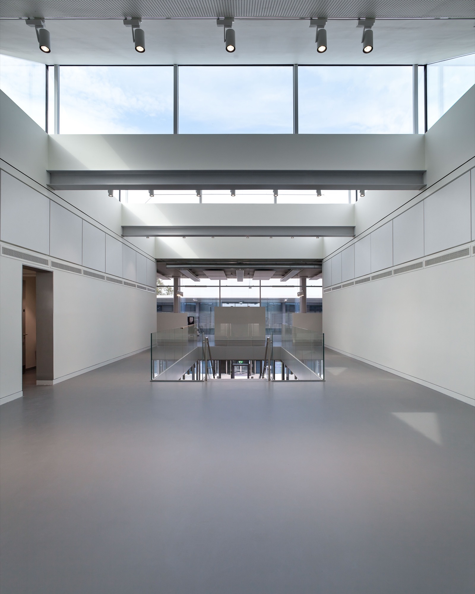 Galeria de Campus da Dyson / WilkinsonEyre - 17