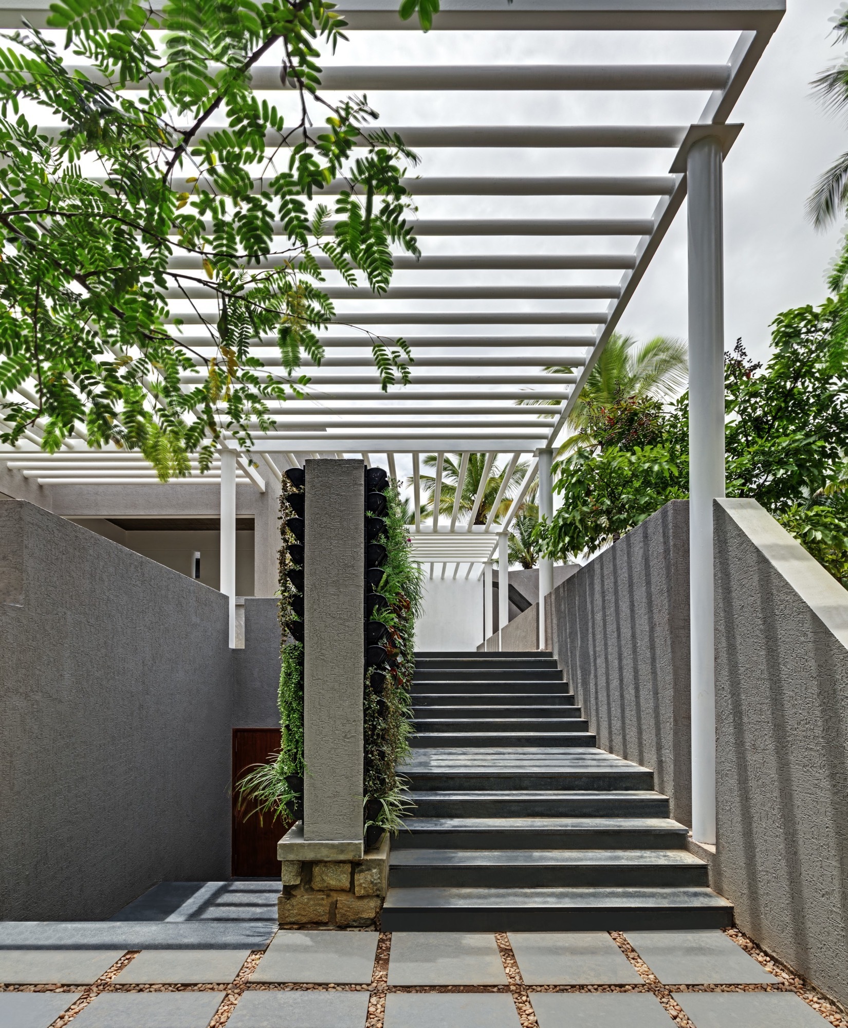 Gallery of Shreyas Retreat / The Purple Ink Studio - 11