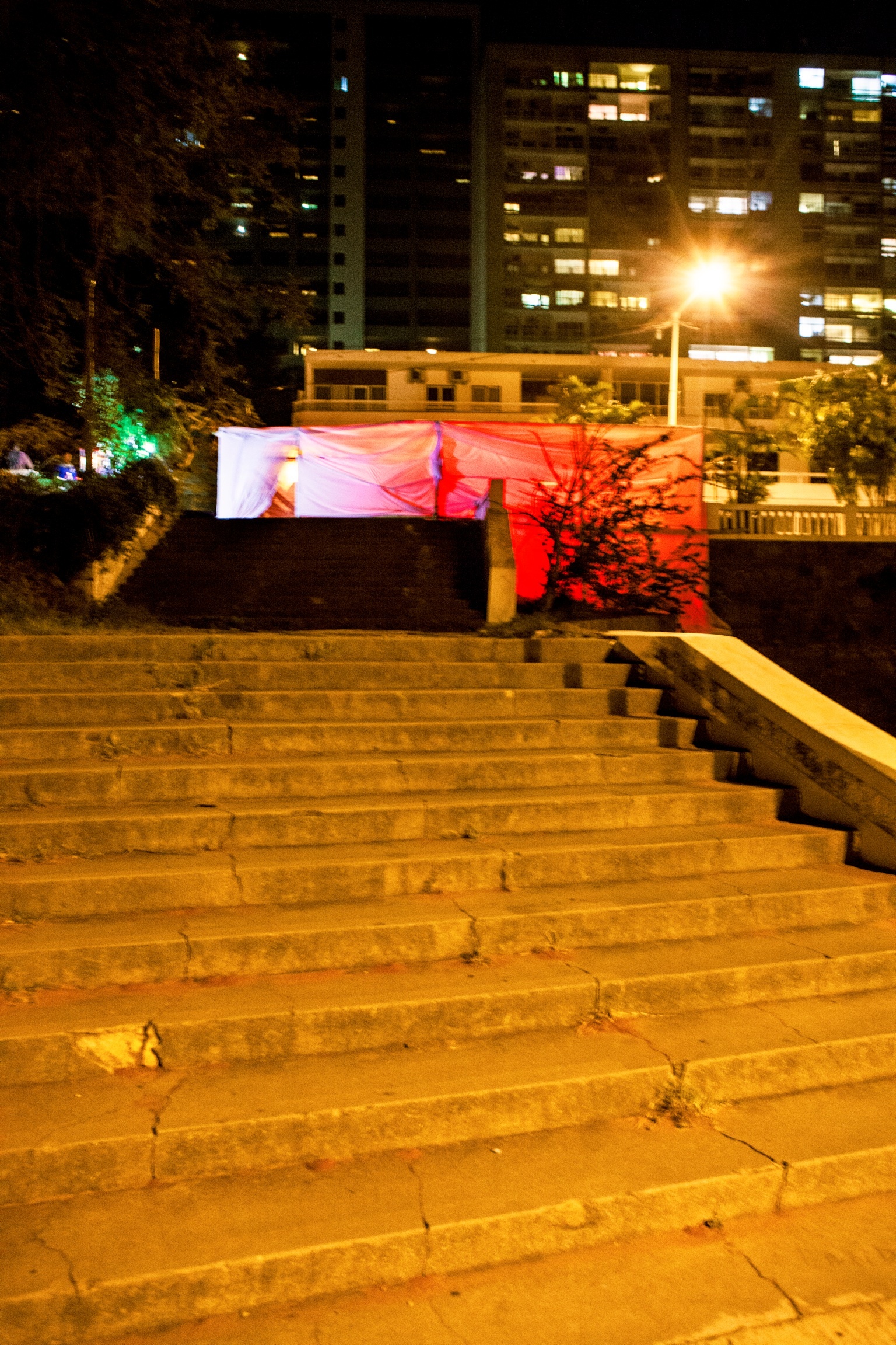 Galeria de Cinema na escada em Maputo / Estúdio 5 Arquitectos - 21