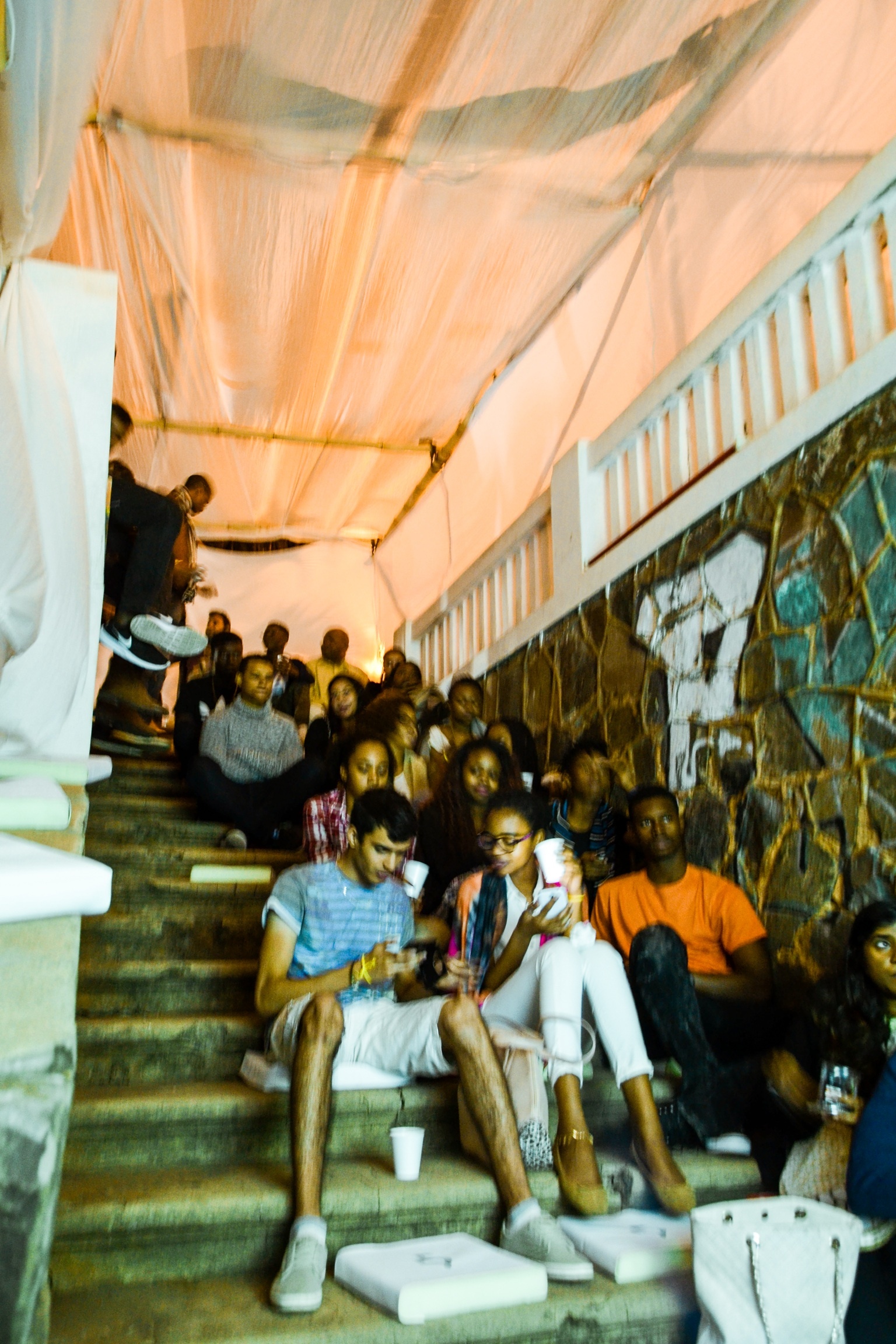 Galeria de Cinema na escada em Maputo / Estúdio 5 Arquitectos - 13