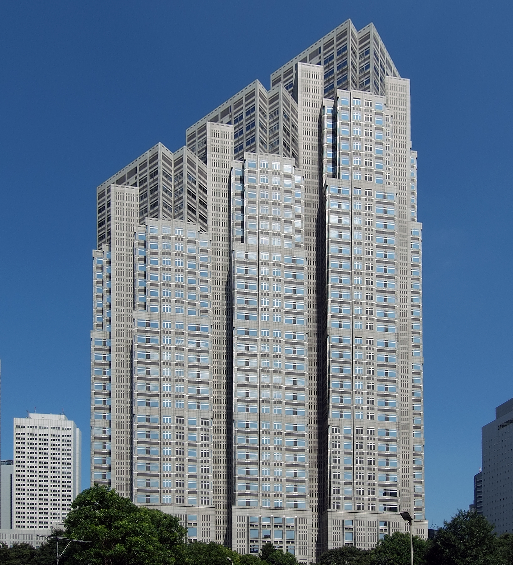 Gallery of AD Classics: Tokyo Metropolitan Government Building / Kenzō ...