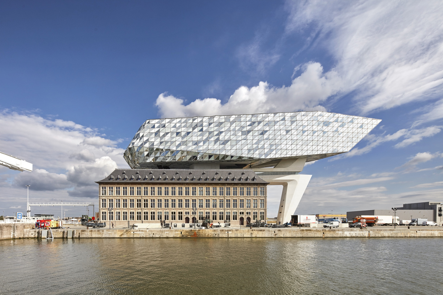 Gallery of Antwerp Port House / Zaha Hadid Architects - 23